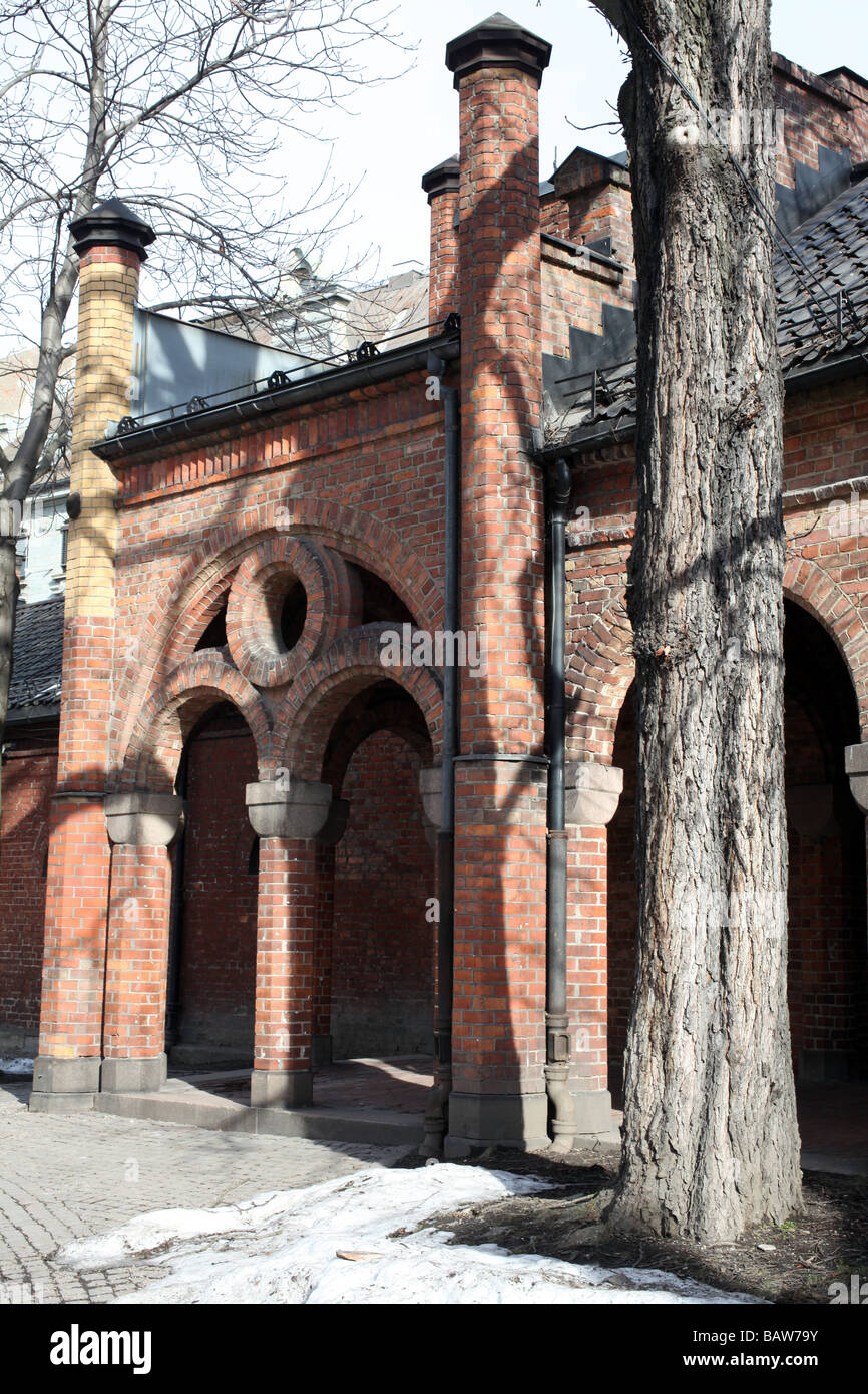 Medieval pedestrian archway hi-res stock photography and images - Alamy