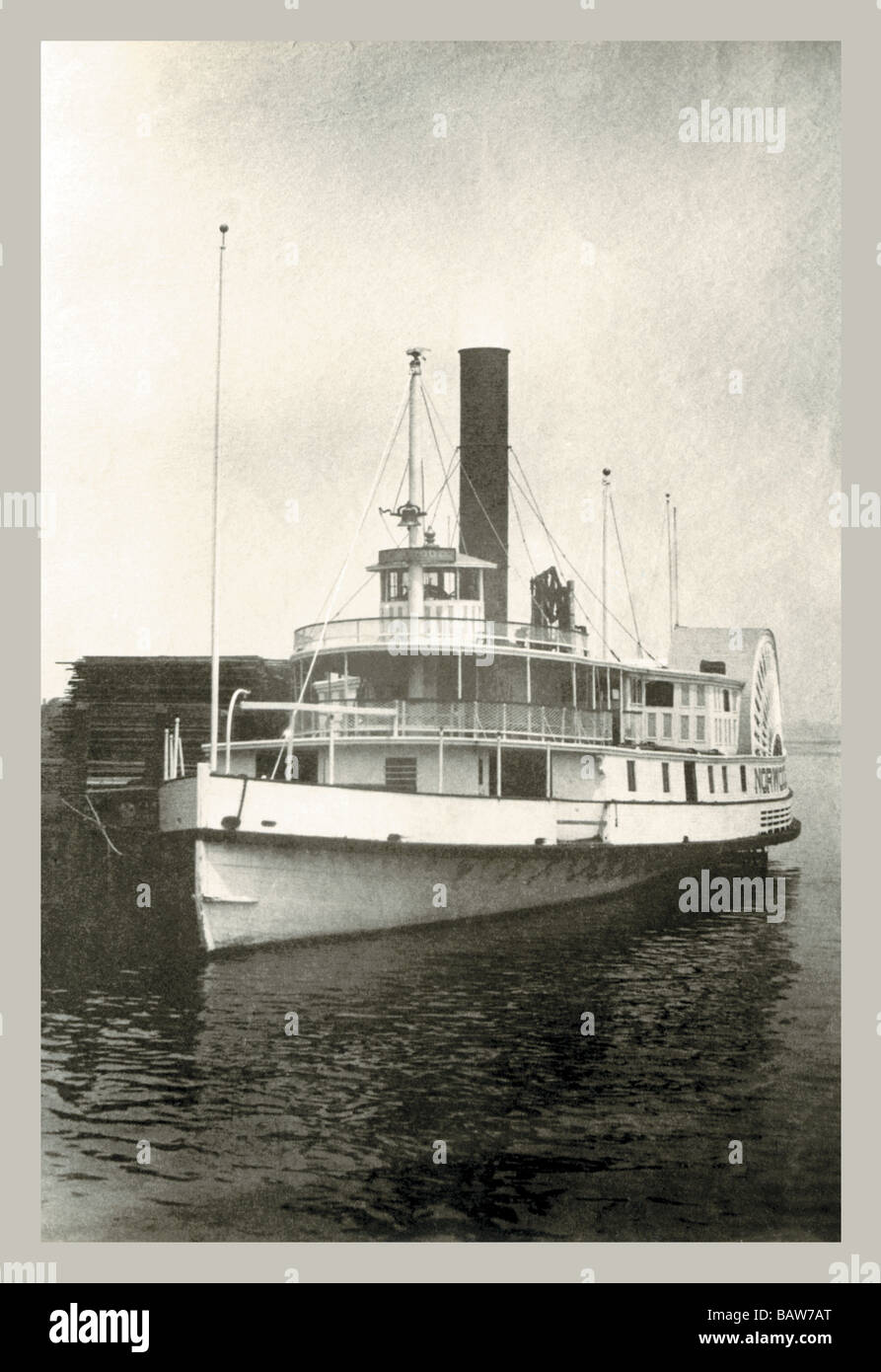 Steamboat dock hi-res stock photography and images - Alamy