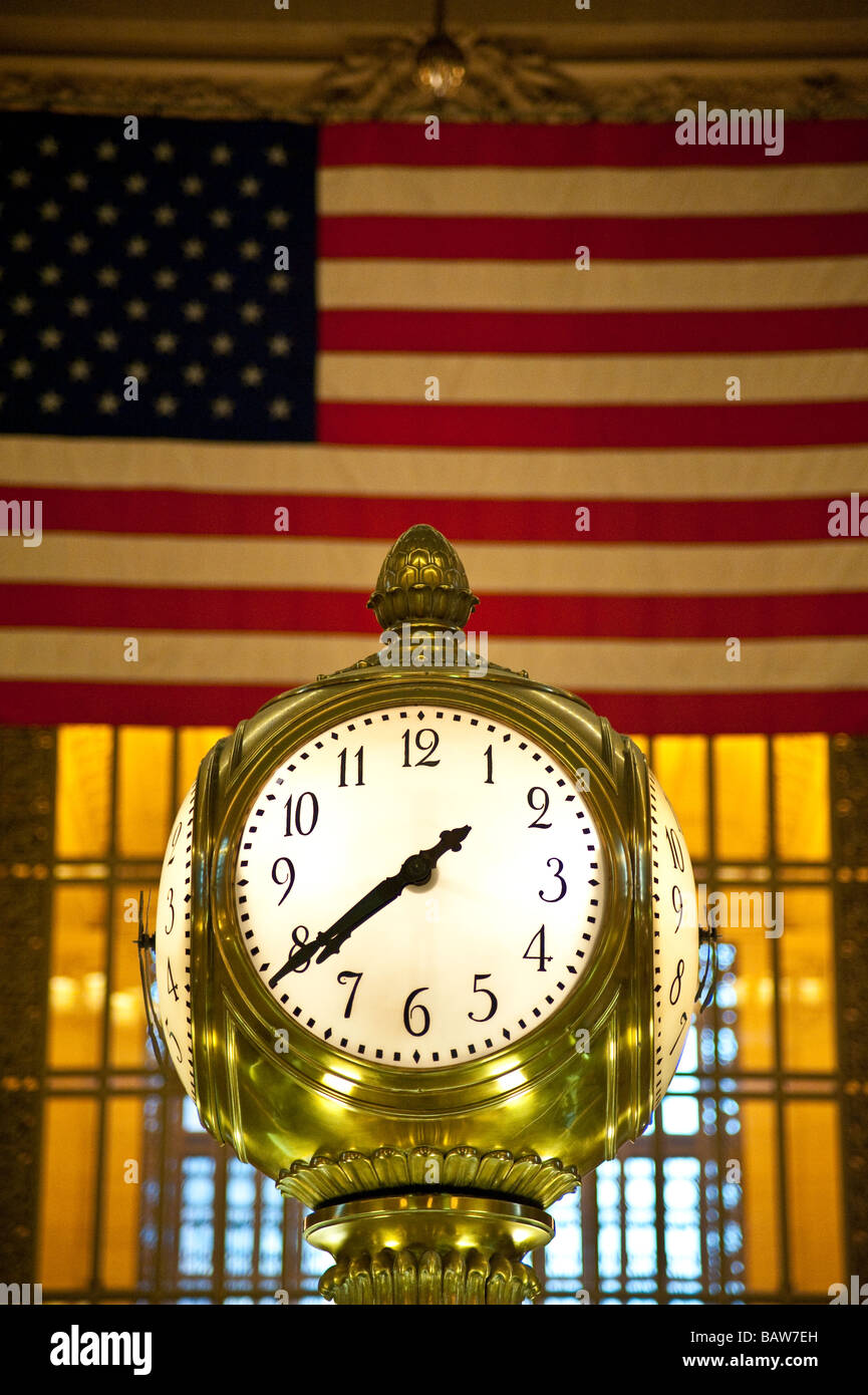 Grand central clock hi-res stock photography and images - Alamy