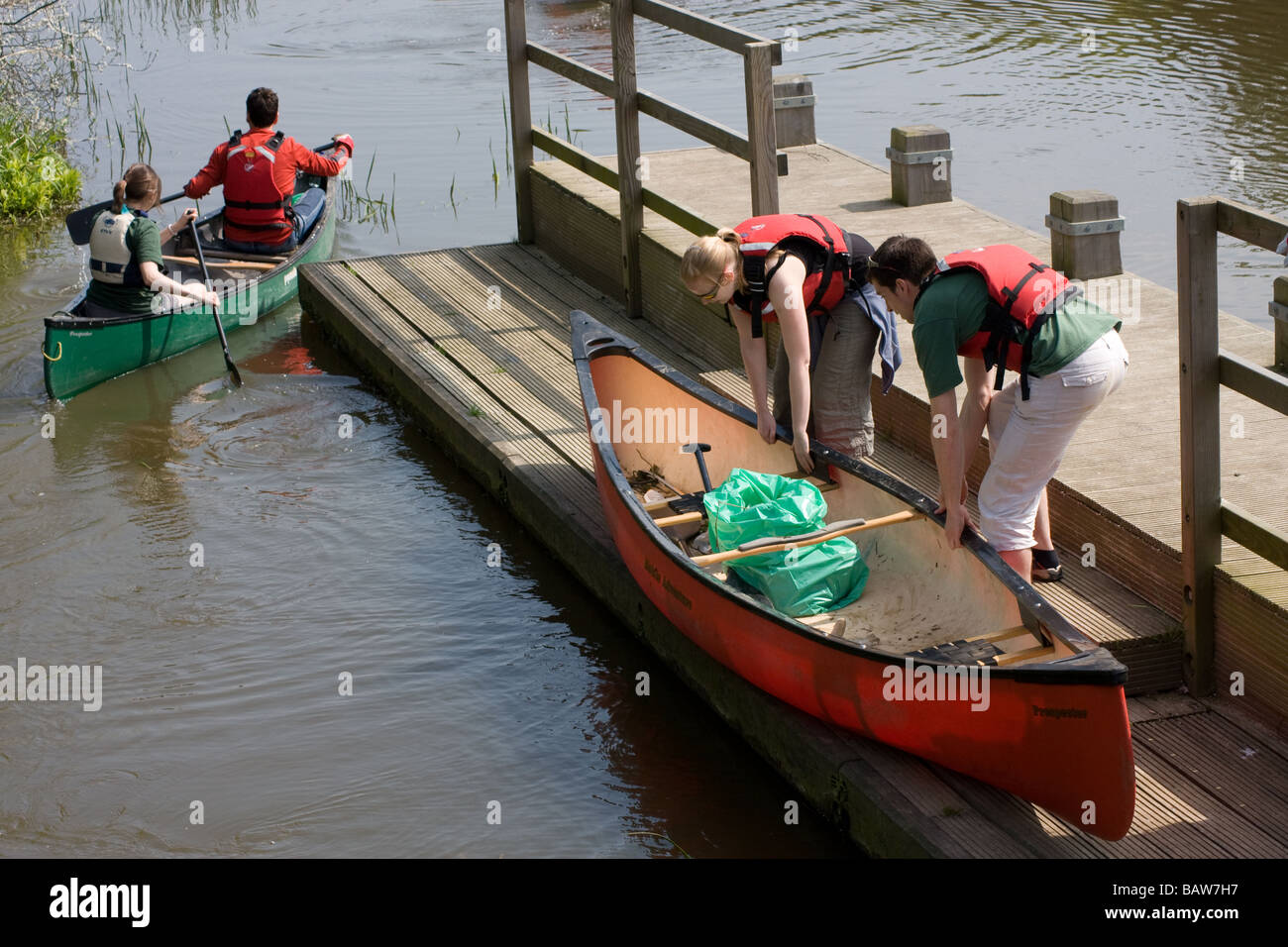 training trainee canadian canoeist canoe canoeing river medway kent ...
