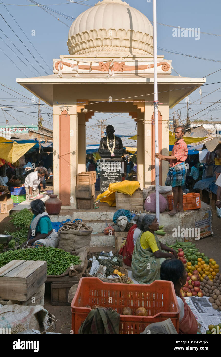 Gandhi Market Trichy Tamil Nadu India Stock Photo - Alamy Gandhi Market Trichy Tamil Nadu India Stock Photo - Alamy