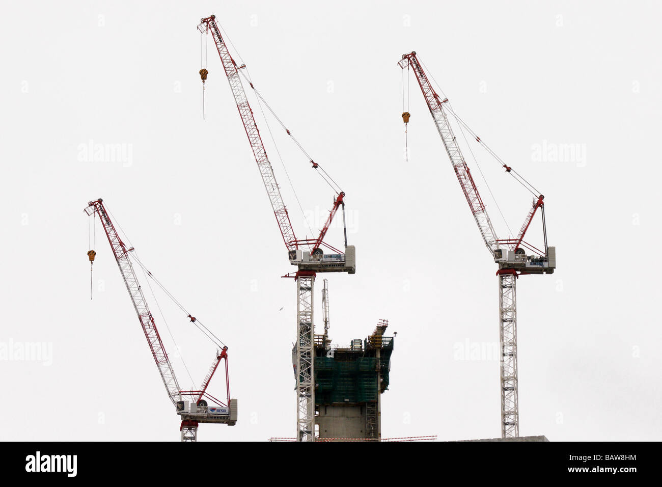 Three cranes hi-res stock photography and images - Alamy