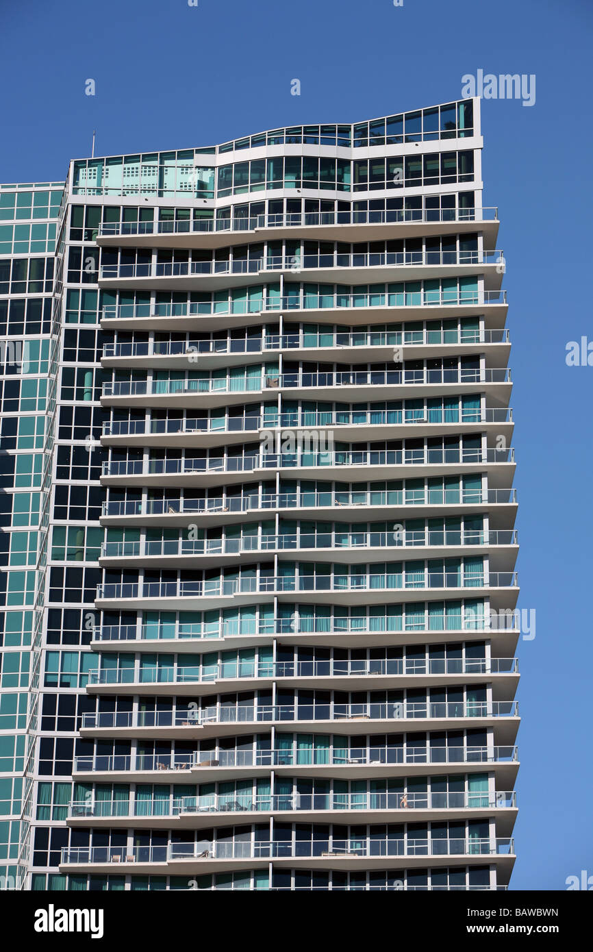 Buildings on beach hi-res stock photography and images - Alamy