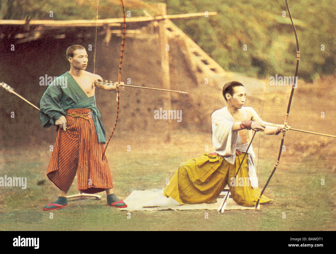 Samurai archery hi-res stock photography and images - Alamy