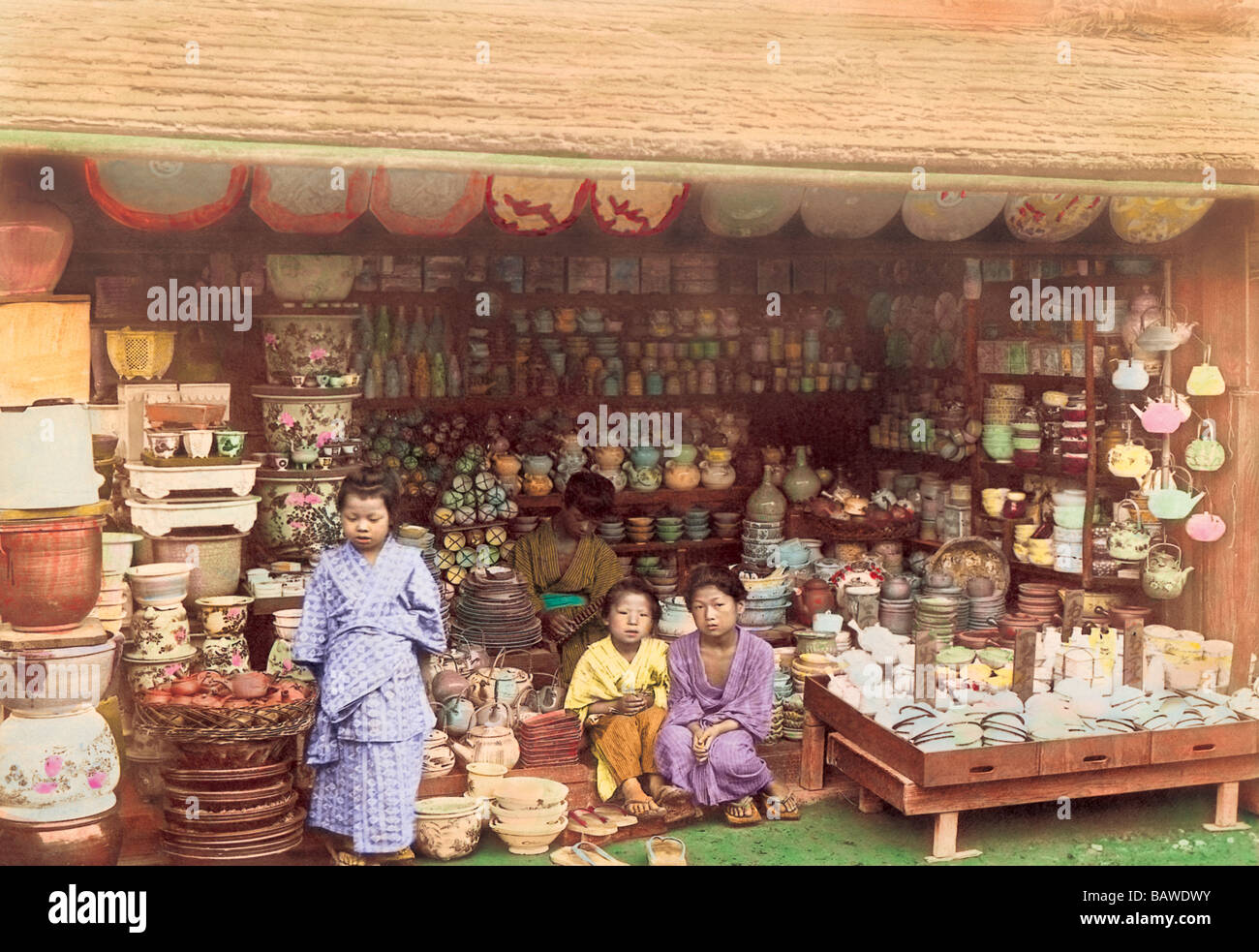 Porcelain and Pottery Shop Stock Photo - Alamy
