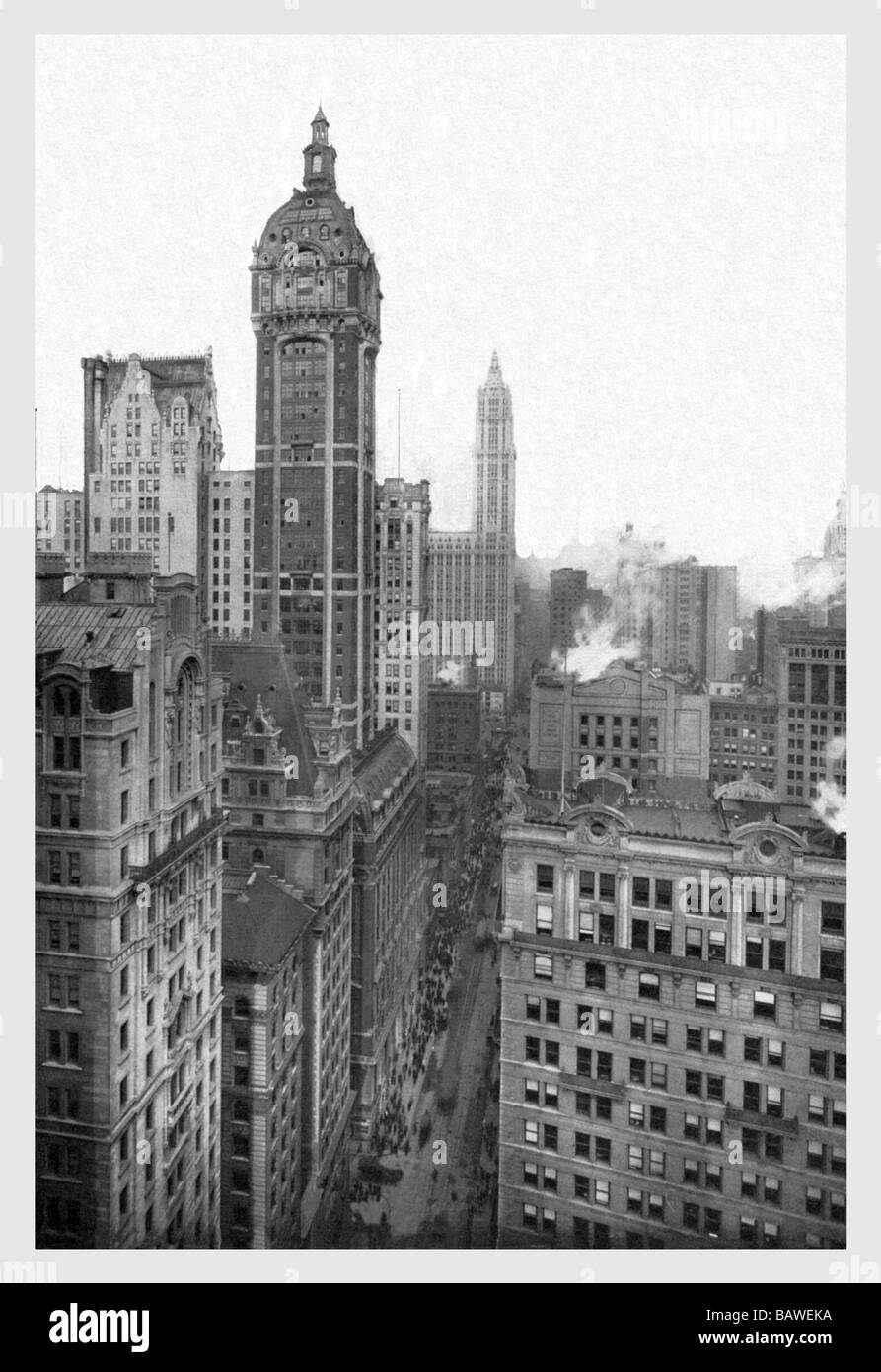 New York City with Singer Tower,1911 Stock Photo - Alamy