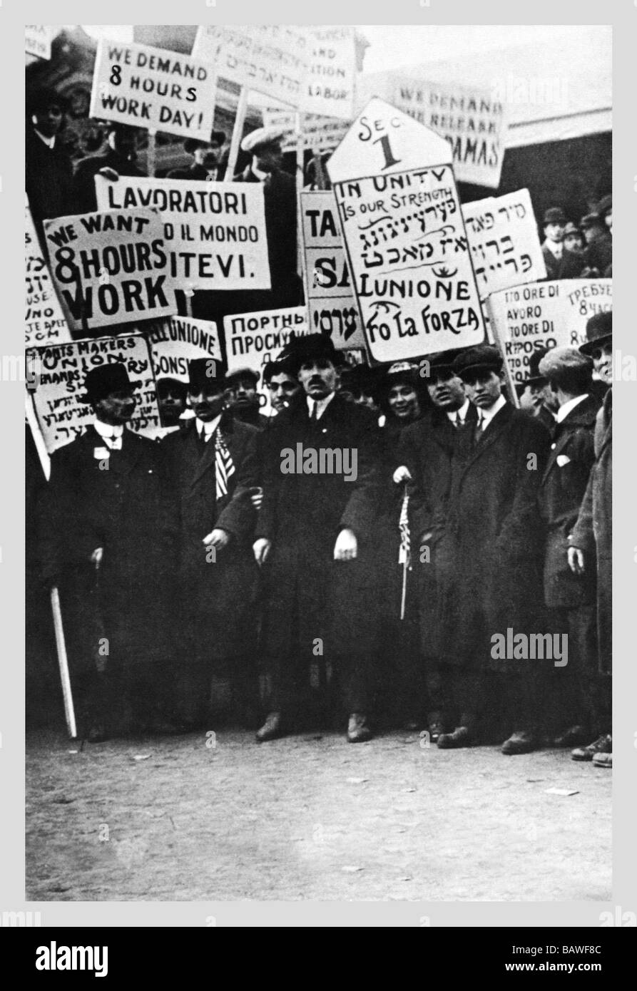 Employment strike hi-res stock photography and images - Alamy