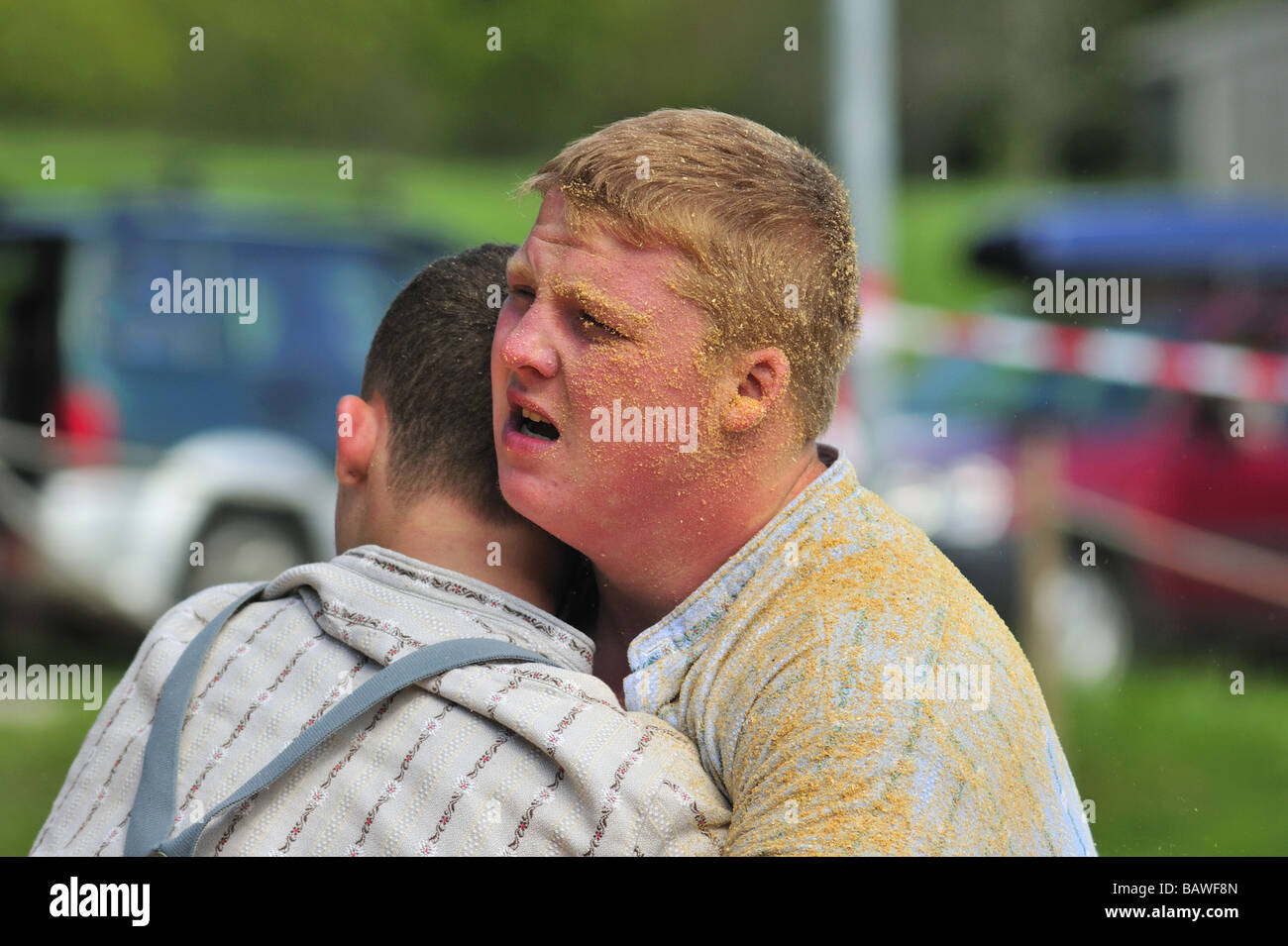 Lutteurs hi-res stock photography and images - Alamy