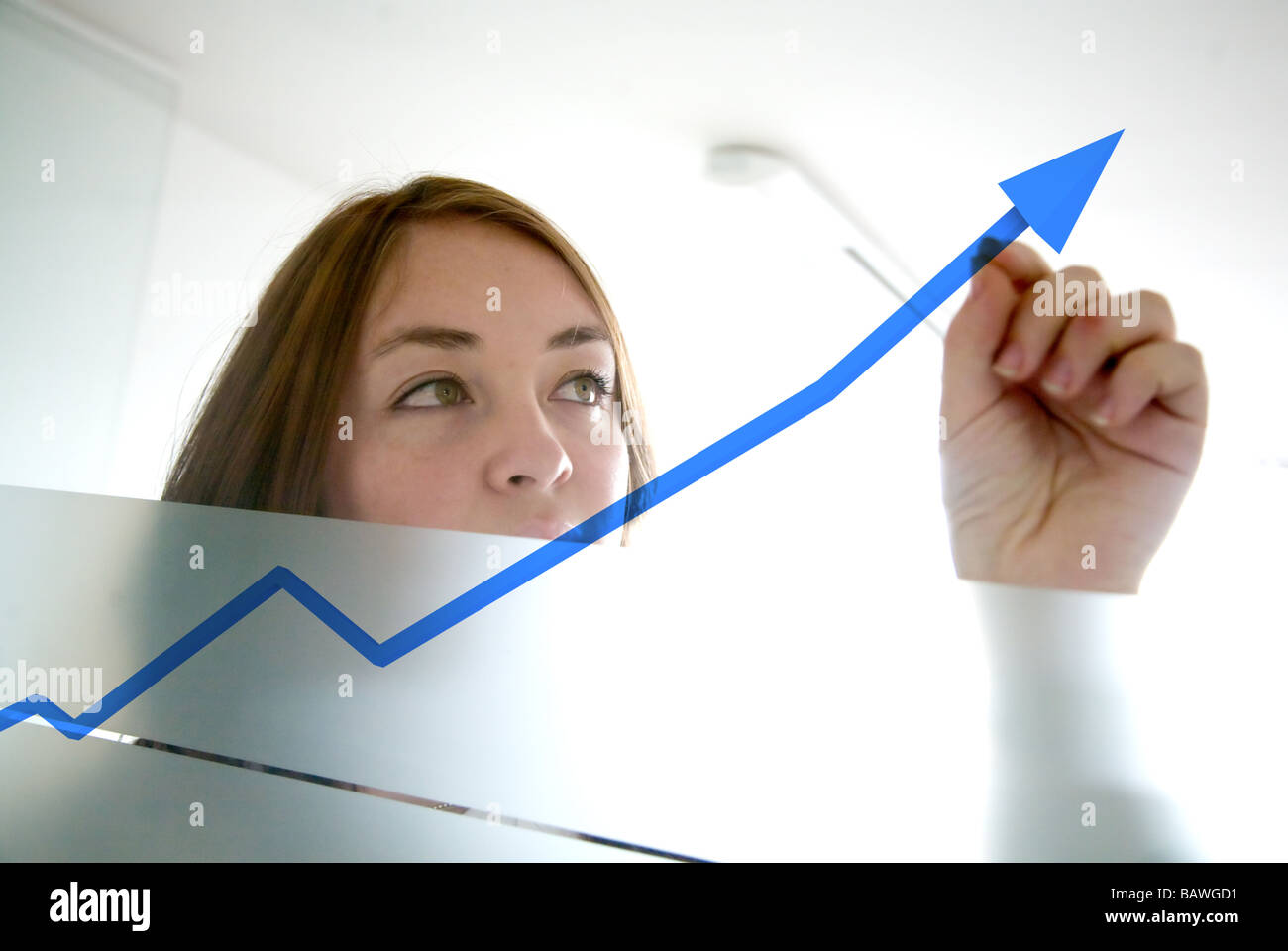 Dynamic financial growth bar chart hi-res stock photography and images ...