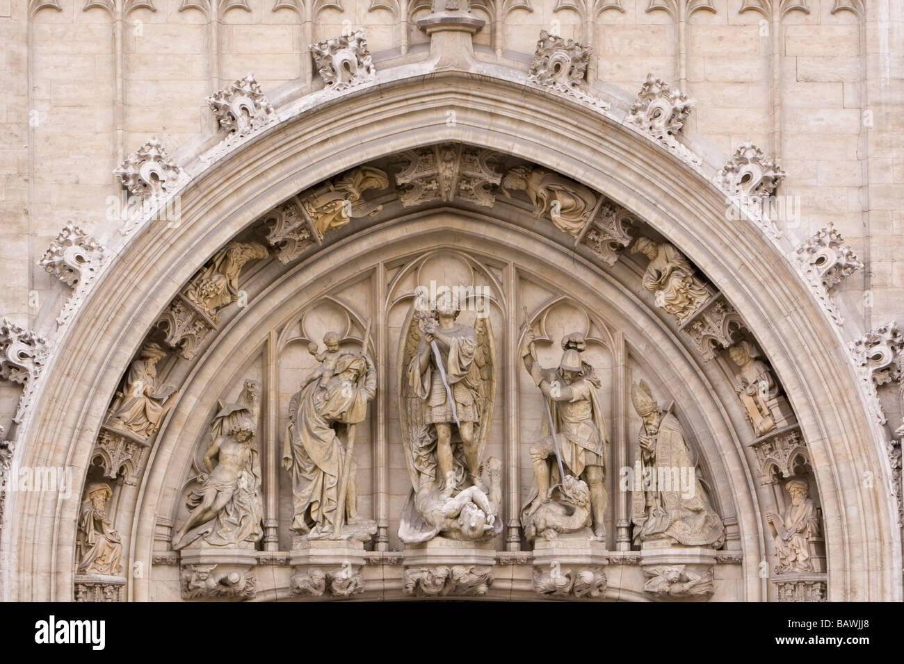 Brussels grand place sculpture hi-res stock photography and images - Alamy