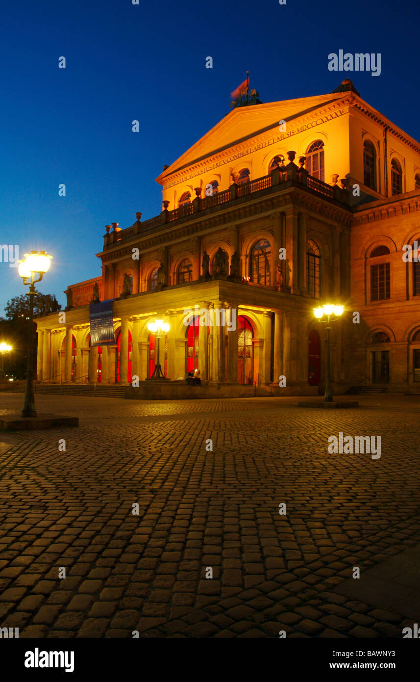 Hanover, the opera house at night, illuminated Stock Photo - Alamy