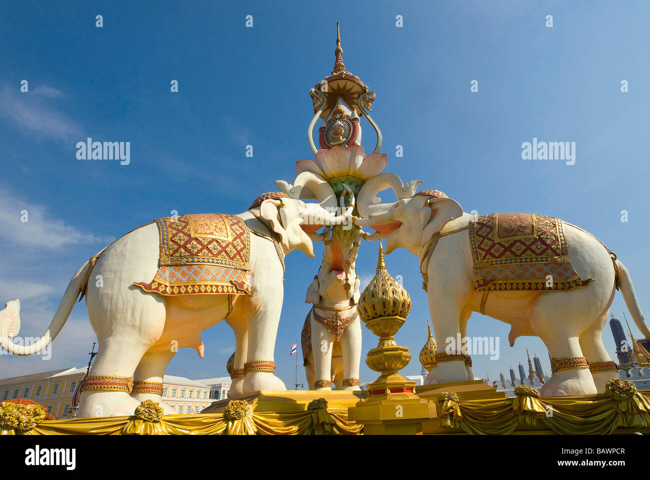 Temple three sculptures hi-res stock photography and images - Alamy