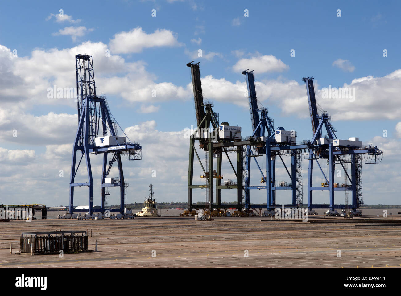 Empty quayside landguard container terminal hi-res stock photography ...