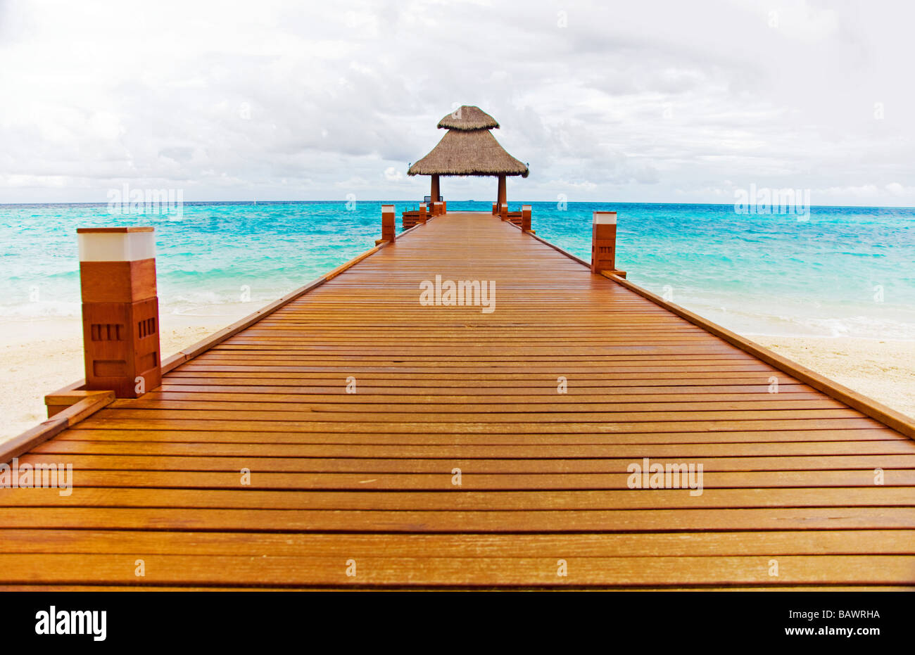 beach pier hut Stock Photo - Alamy
