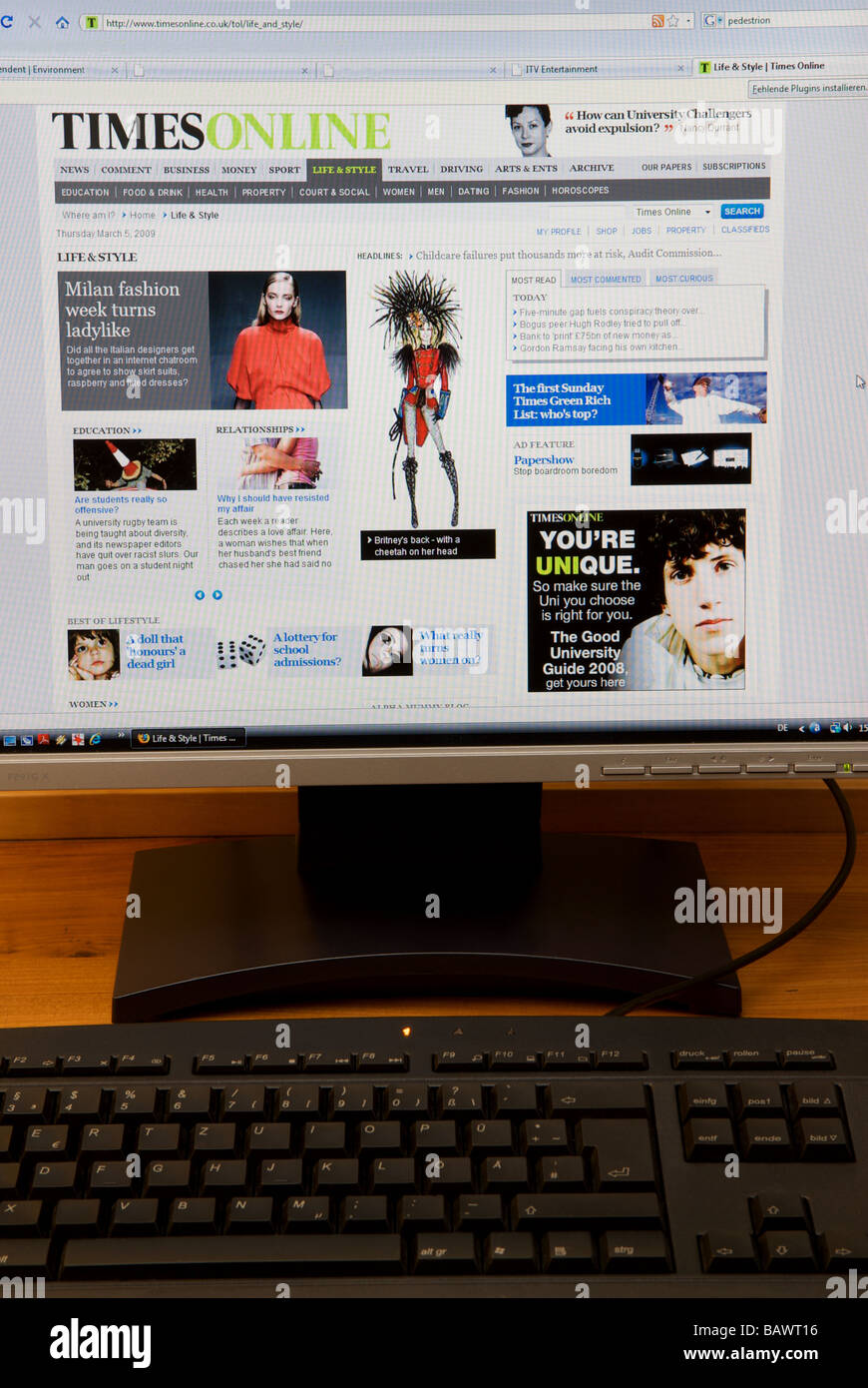 PC displaying The Times newspaper web page Stock Photo - Alamy