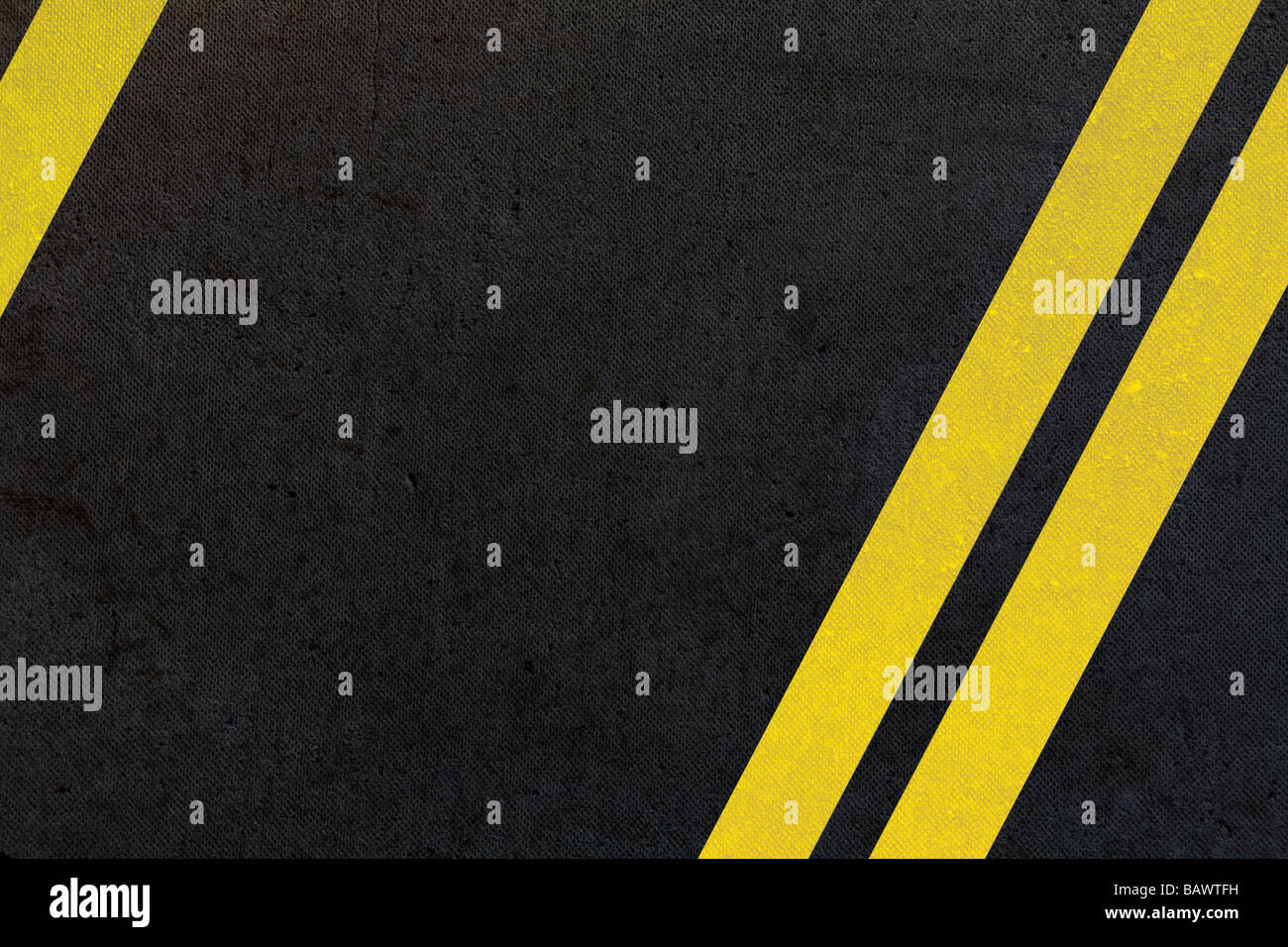 Yellow double lines pavements hi-res stock photography and images - Alamy