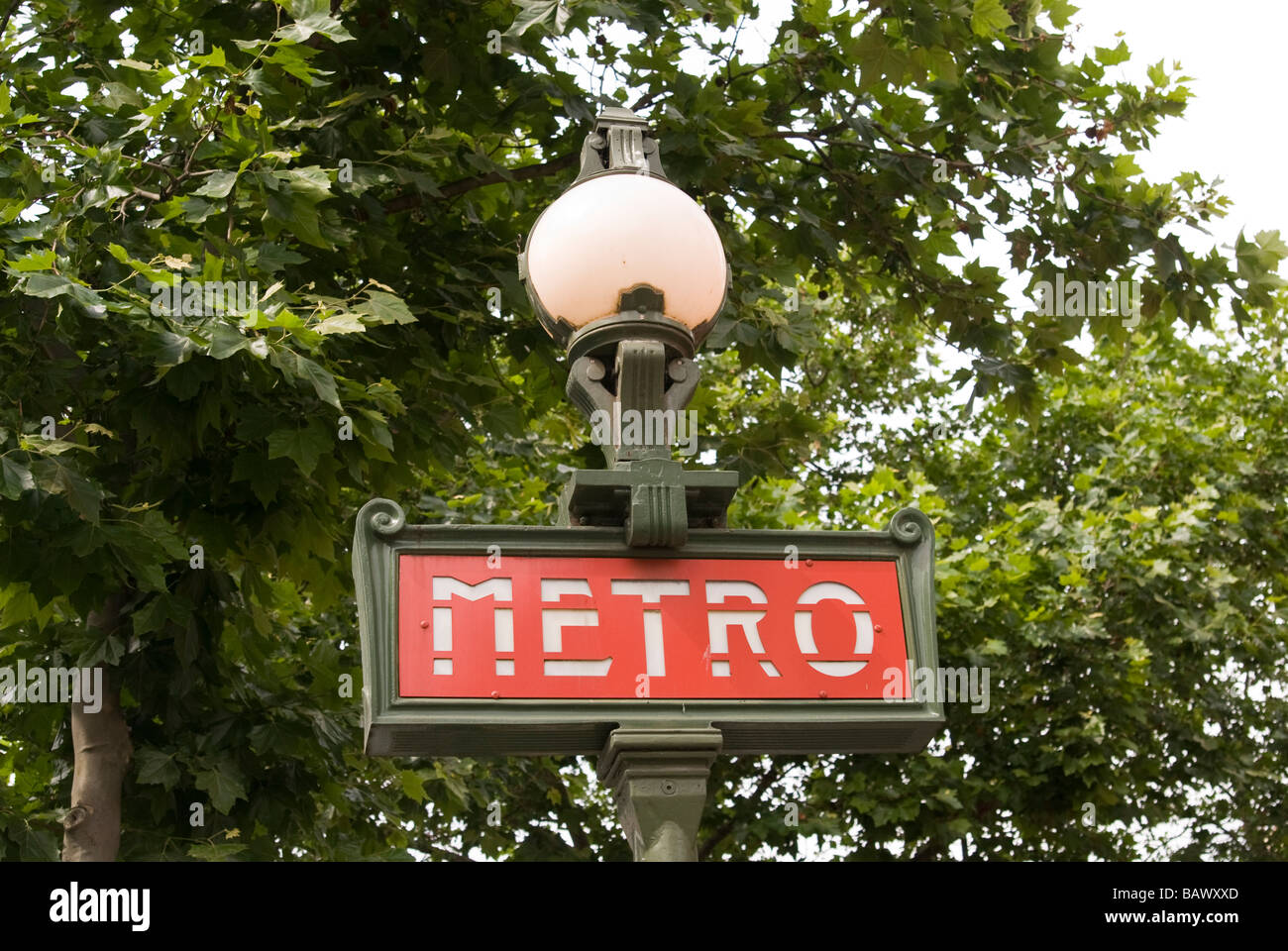 metro Sign in Paris Stock Photo - Alamy