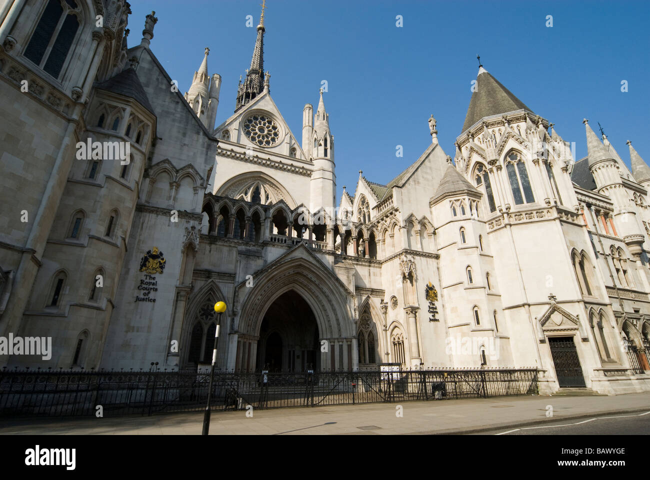 Royal Courts of Justice Stock Photo - Alamy