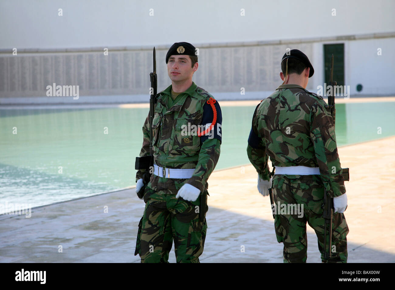 Portuguese honour guard hi-res stock photography and images - Alamy