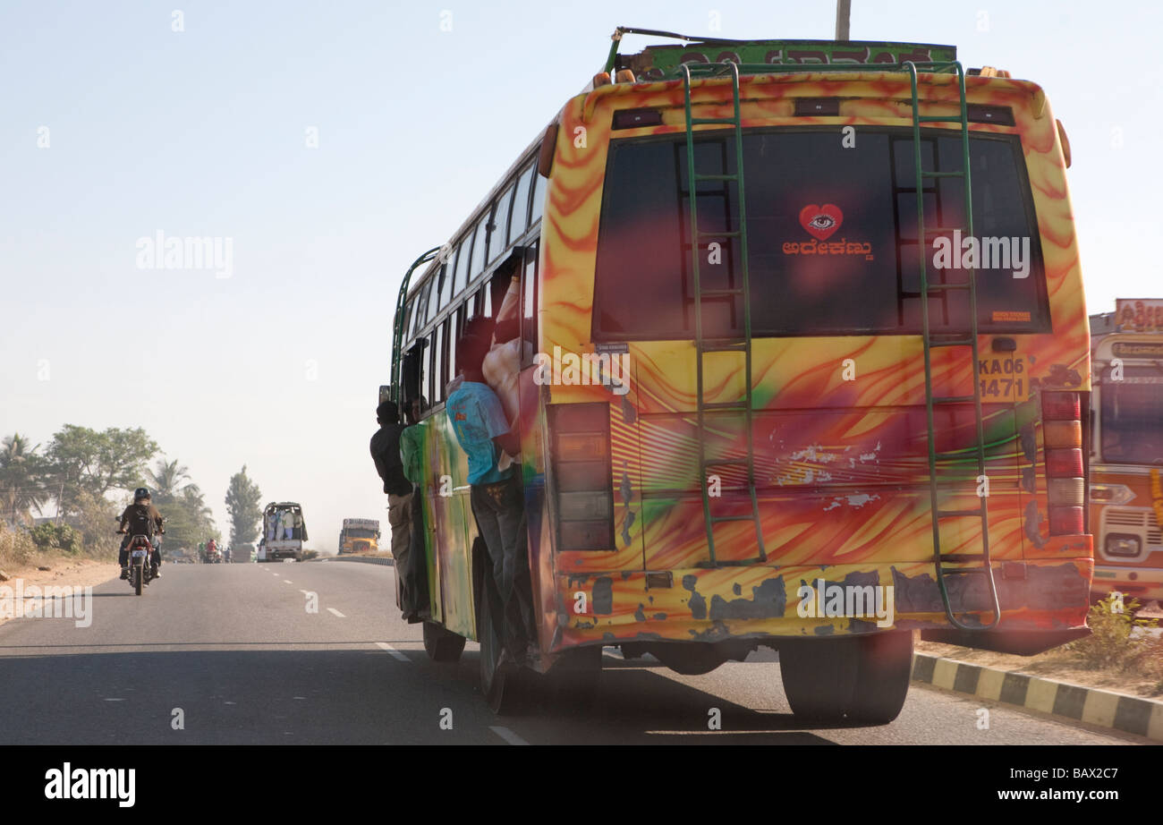 Overloaded Bus Kerala India Stock Photo - Alamy
