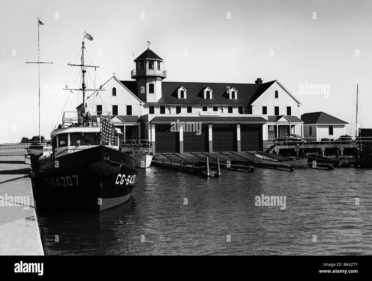 Chicago coast guard station hi-res stock photography and images - Alamy