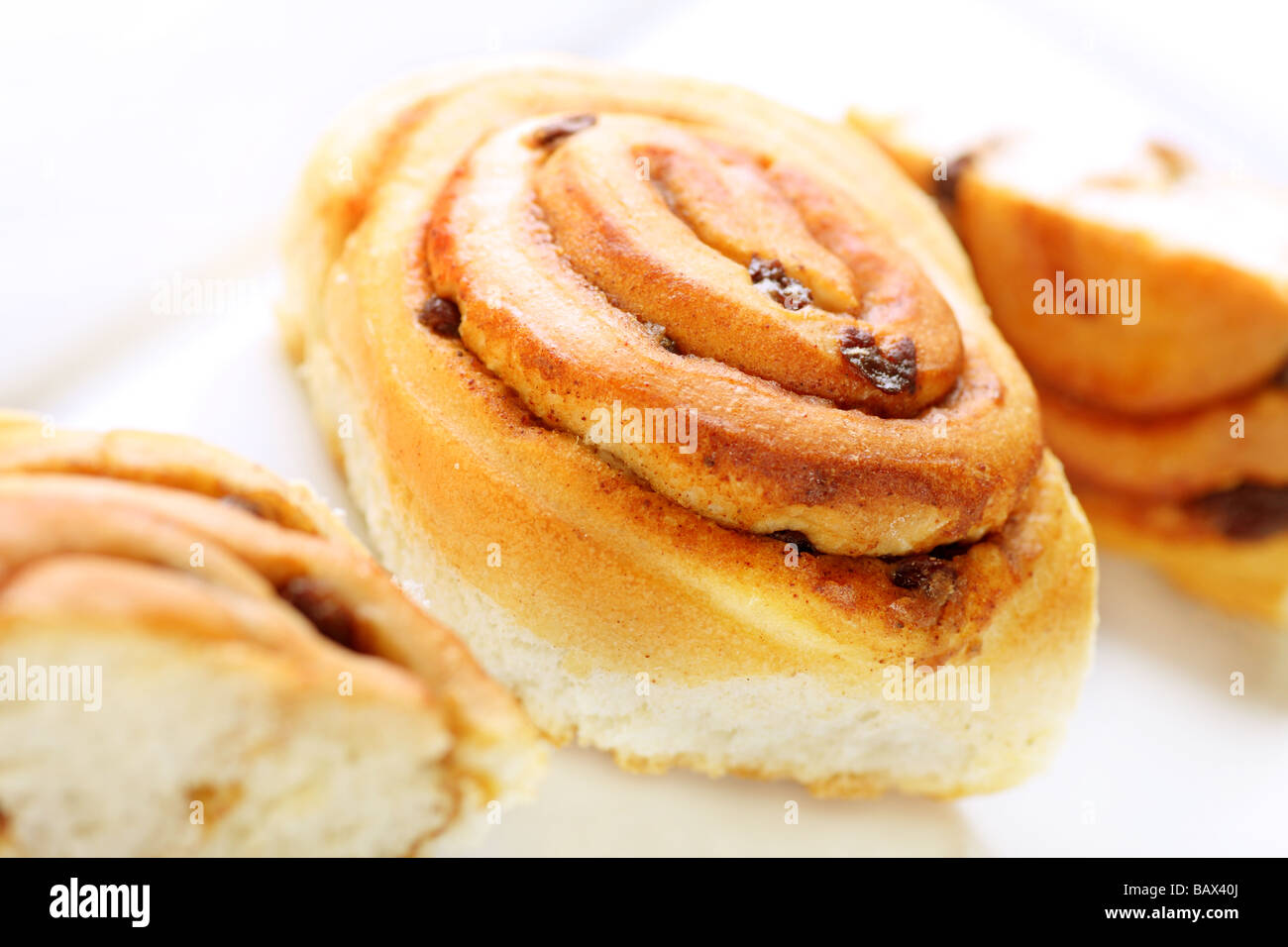delicious fresh cinnamon buns ready to eat Stock Photo - Alamy