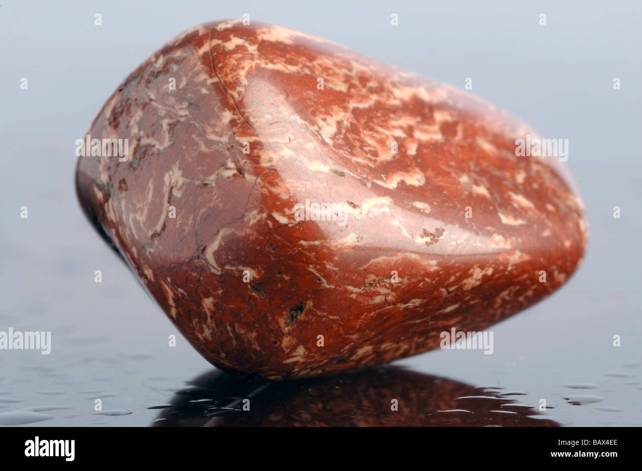 Sieving stones hi-res stock photography and images - Alamy