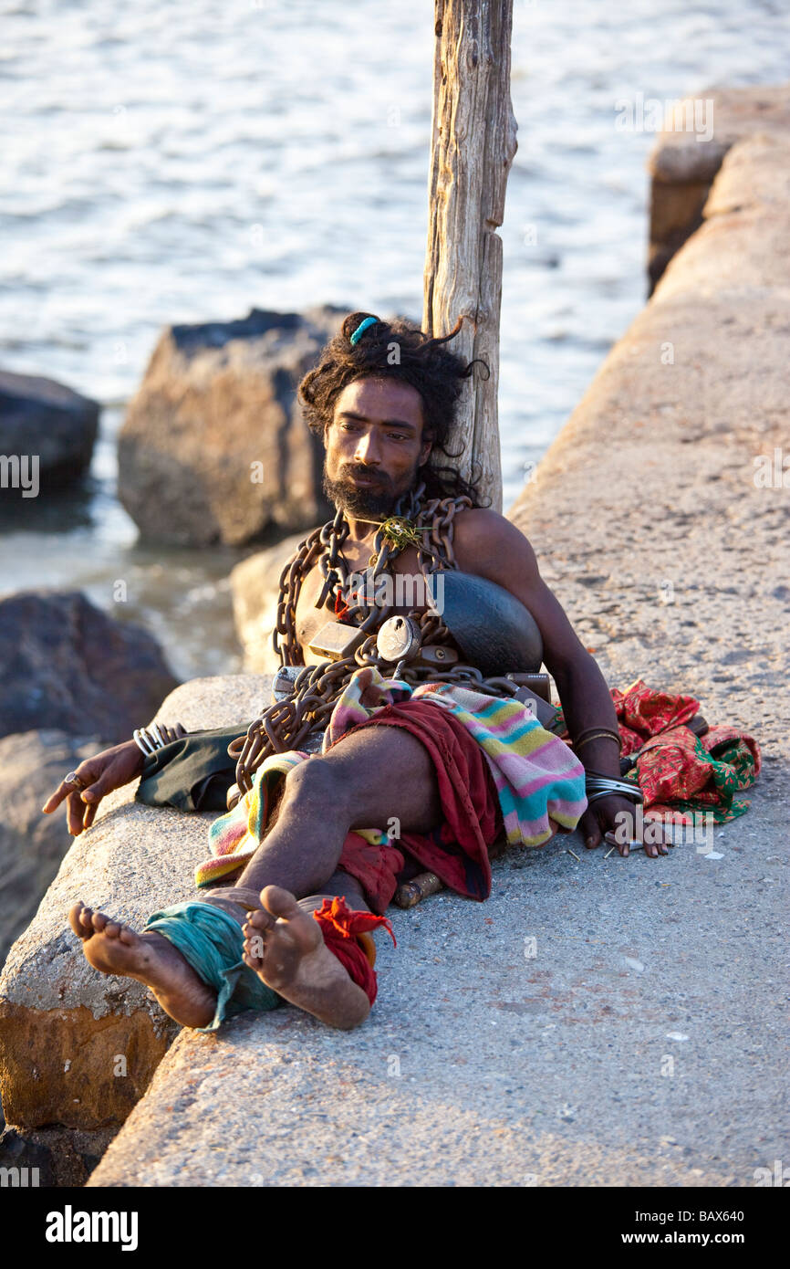 Sufi Holy Man at the Tomb of Haji Ali Bukhari in Mumbai India Stock ...