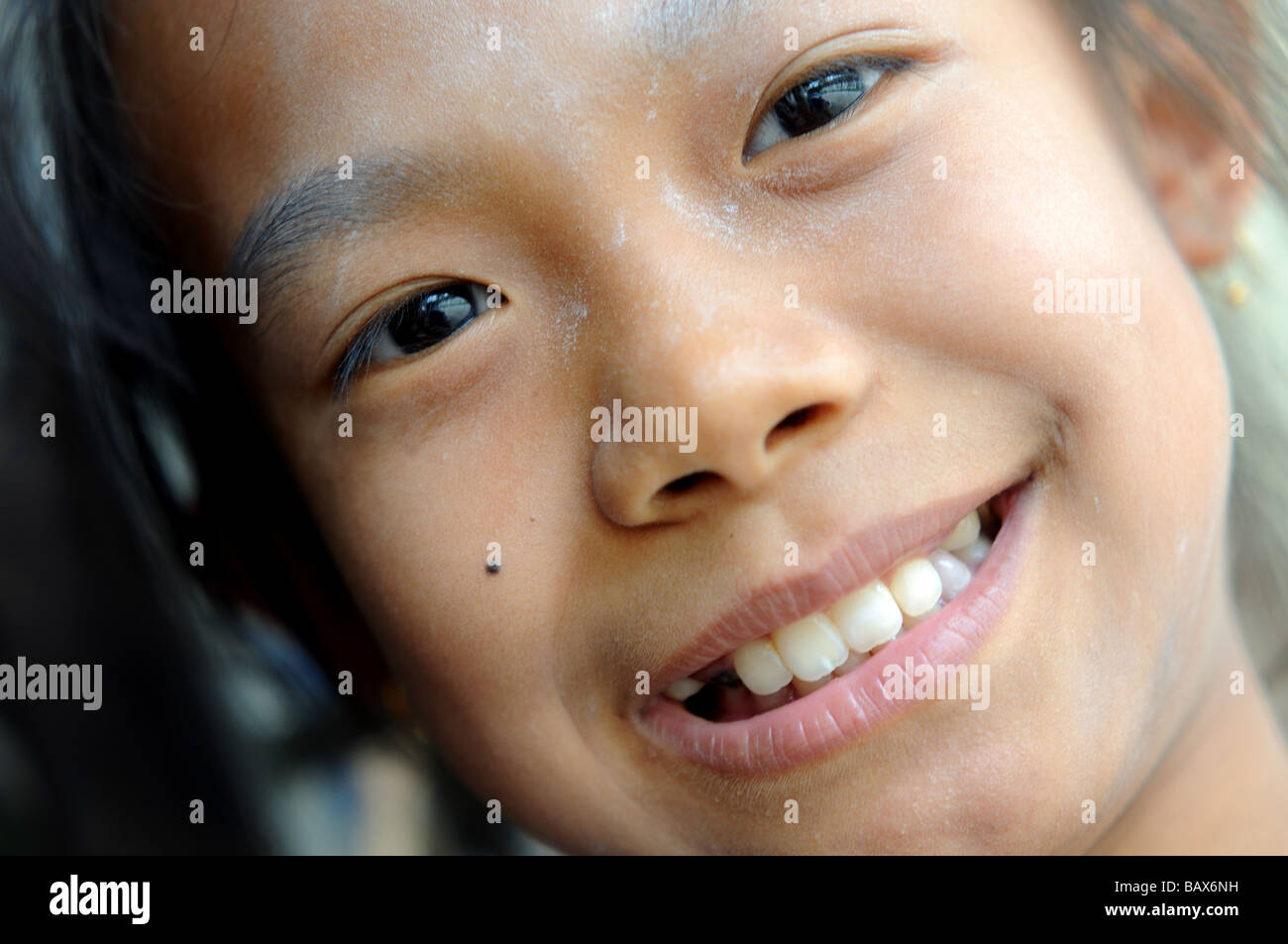 Thailand child face paint hi-res stock photography and images - Alamy