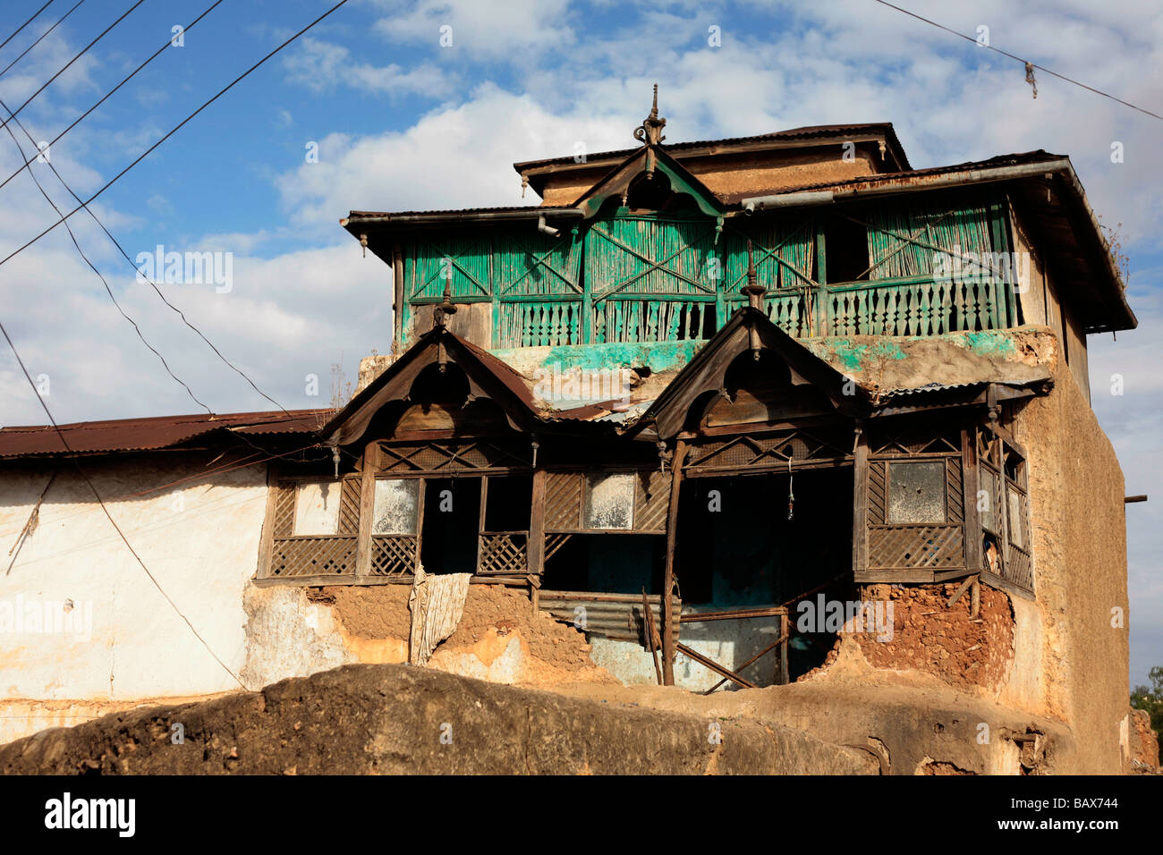 Ramshackle old house in Harar Ethiopia Stock Photo - Alamy
