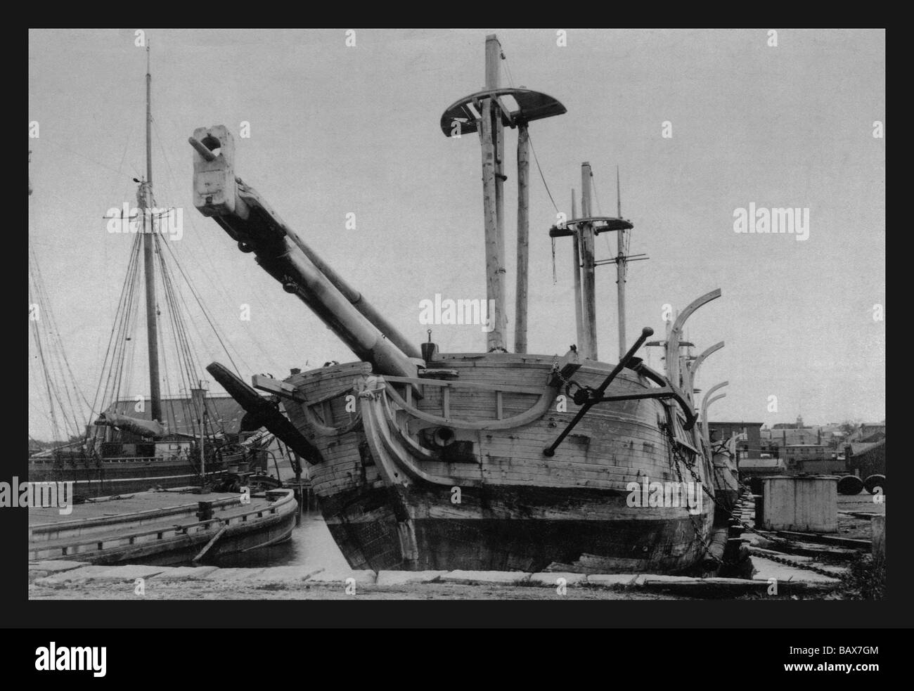 Ships rigging hi-res stock photography and images - Alamy