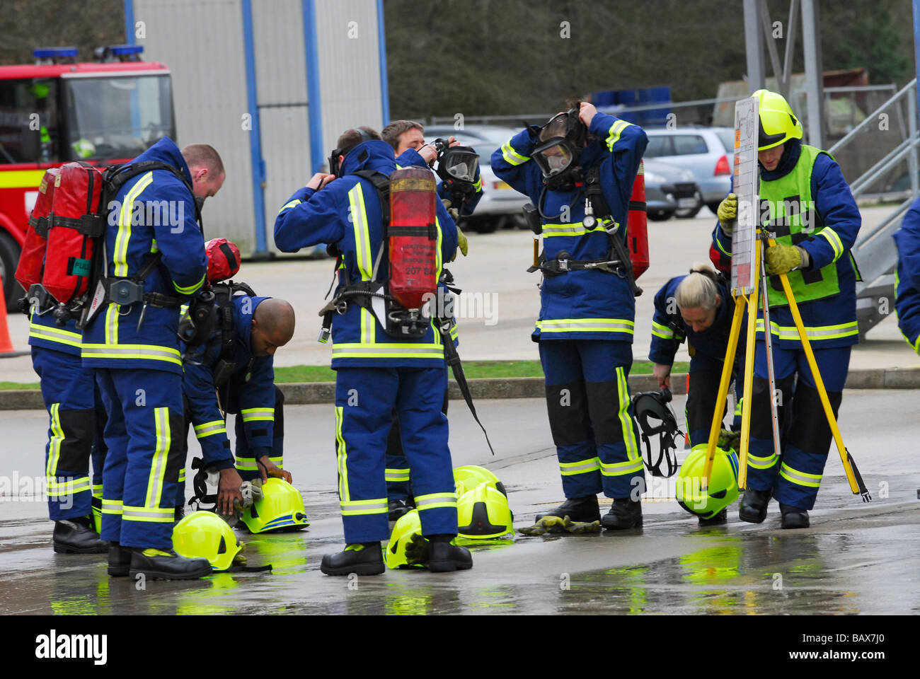 Fireman uniform uk hi-res stock photography and images - Alamy