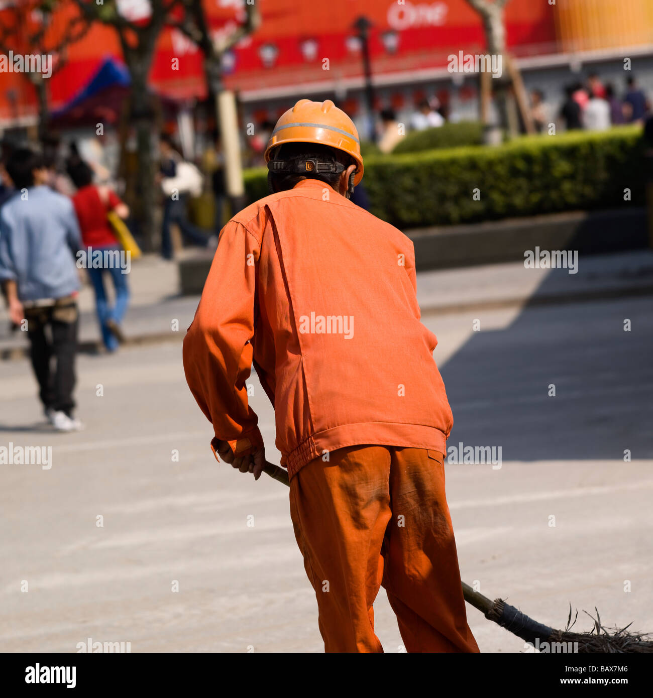 China shanghai street sweeper hi-res stock photography and images - Alamy