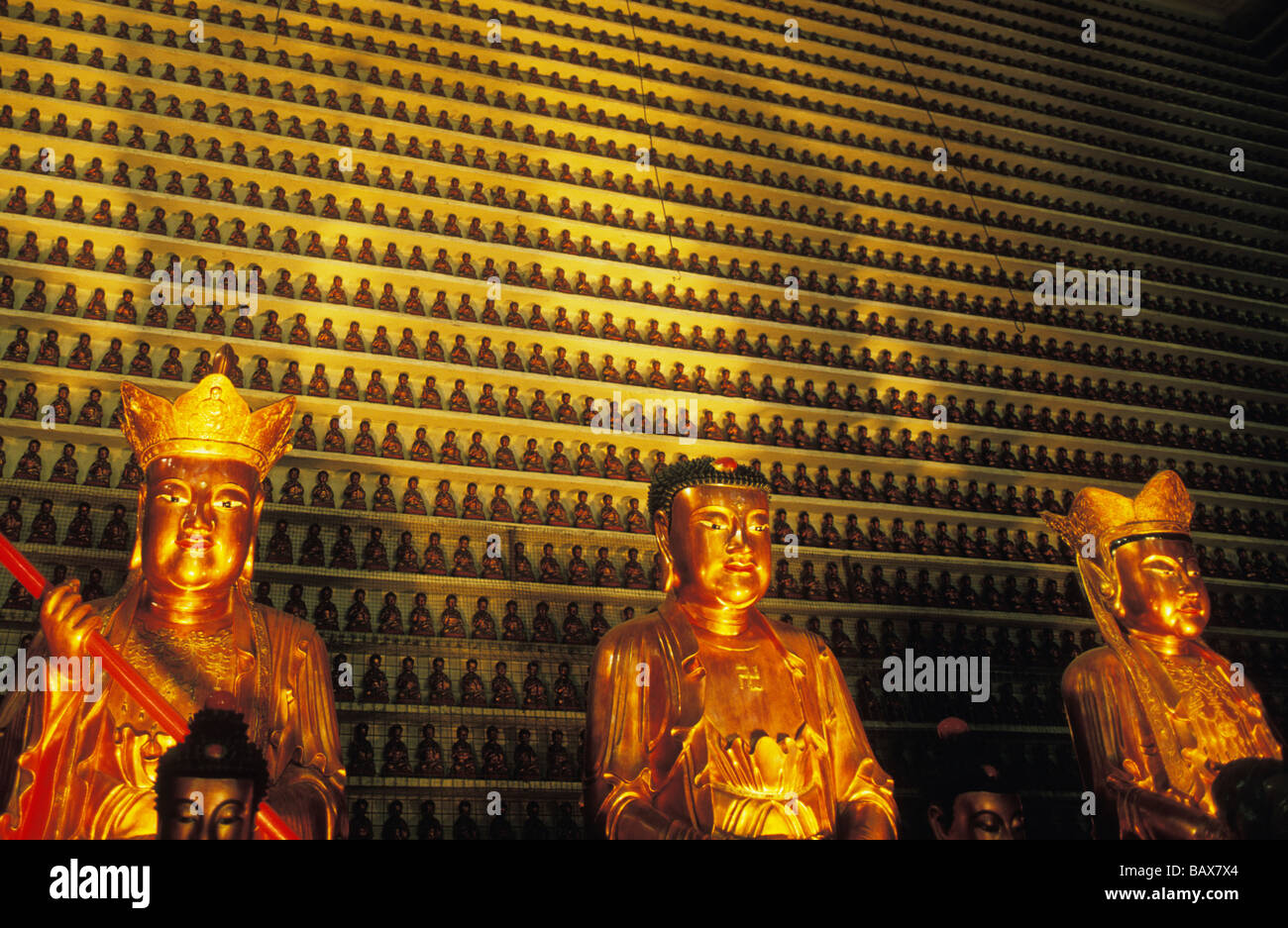 Temple Of The Thousand Buddhas Stock Photos & Temple Of The Thousand Buddhas Stock Images - Alamy