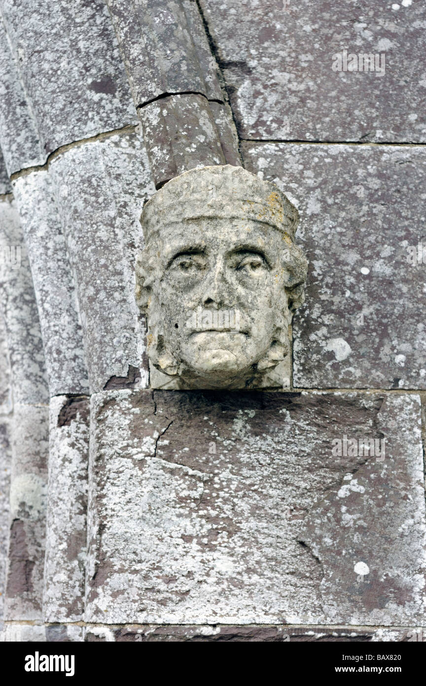 Carved stone head on wall hi-res stock photography and images - Alamy