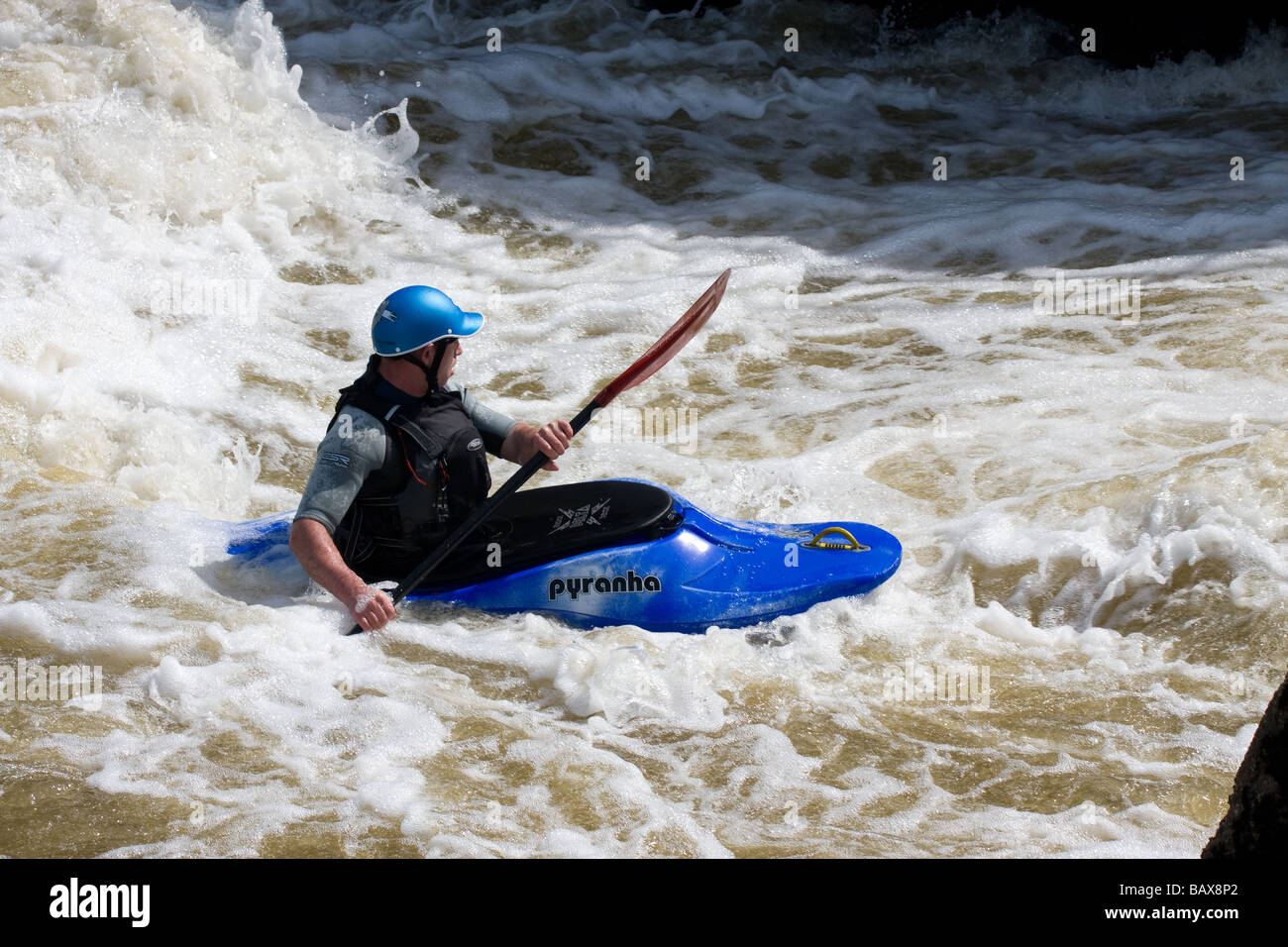 water sport kayak kayaking whitewater training river medway yalding ...