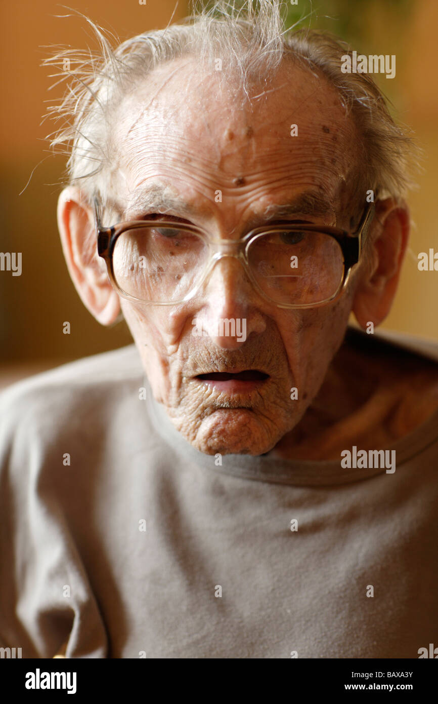 Seniorman hi-res stock photography and images - Alamy
