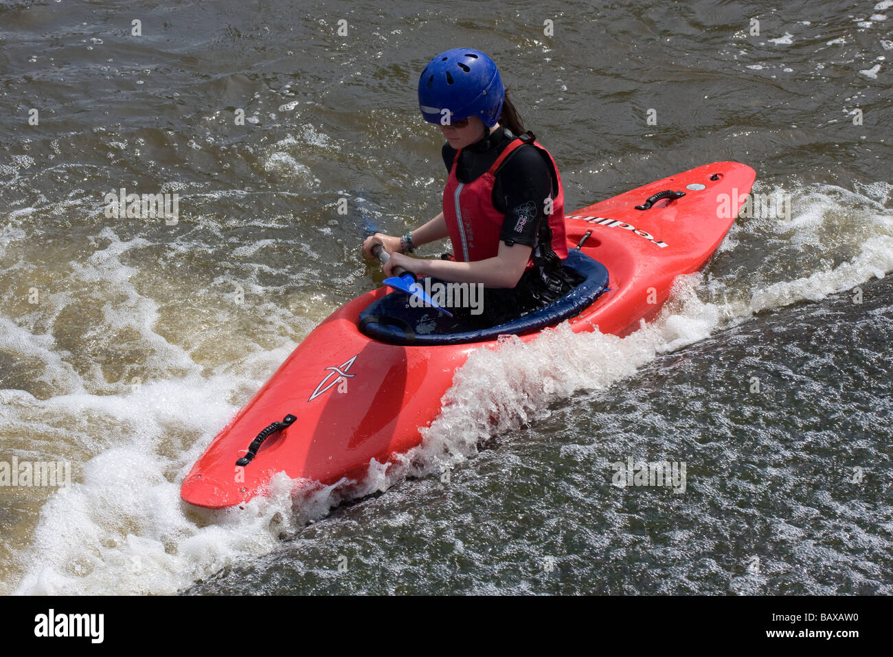 water sport kayak kayaking whitewater training river medway yalding ...