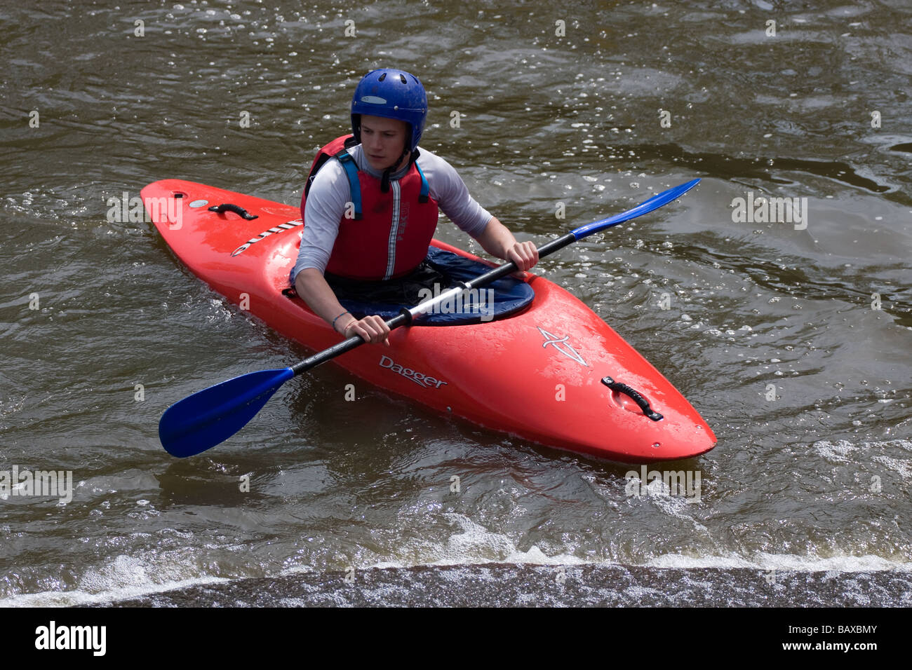 water sport kayak kayaking whitewater training river medway yalding ...