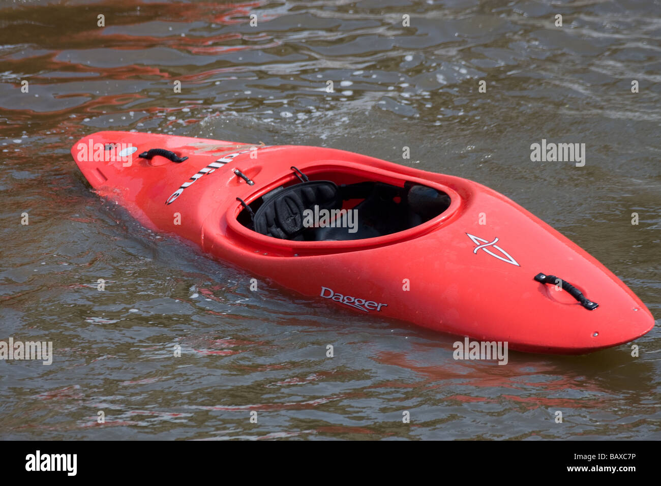 water sport kayak kayaking whitewater training river medway yalding ...