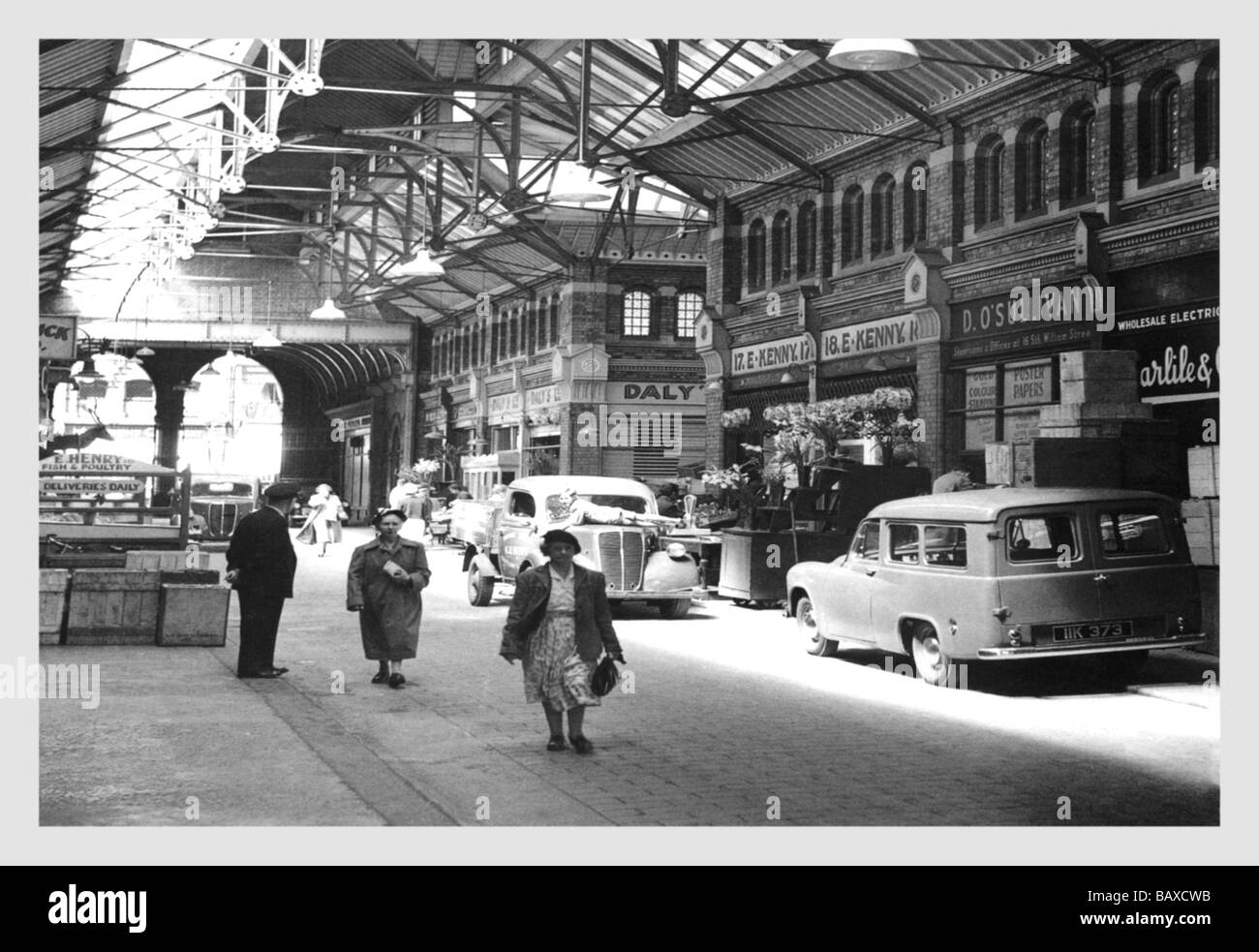 Covered street Black and White Stock Photos & Images - Alamy