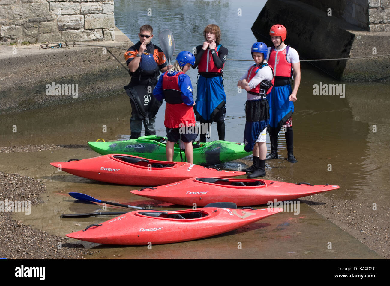 Kayak kent river uk hi-res stock photography and images - Alamy
