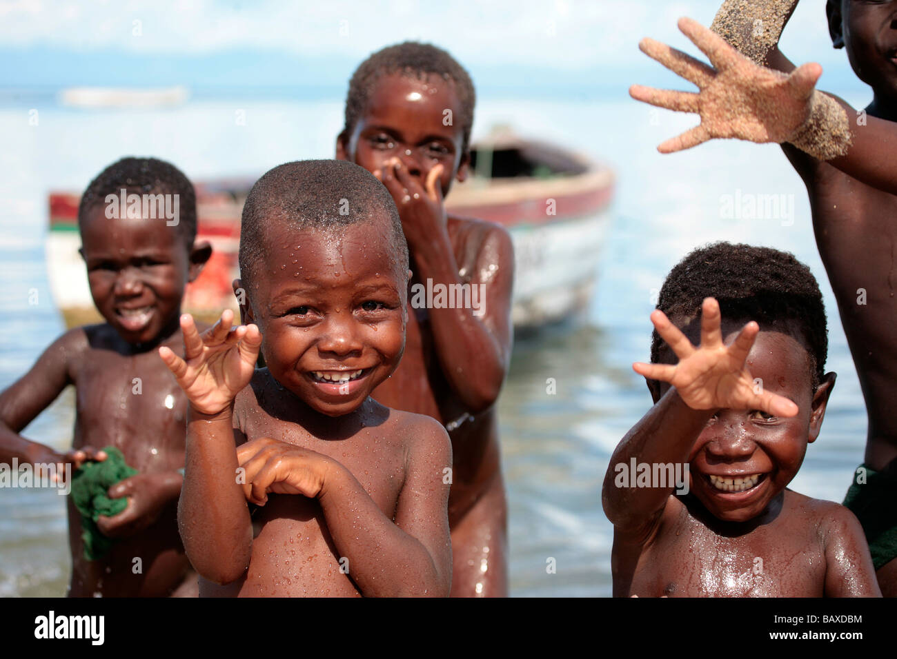 Malawi africa monkey bay village hi-res stock photography and images ...