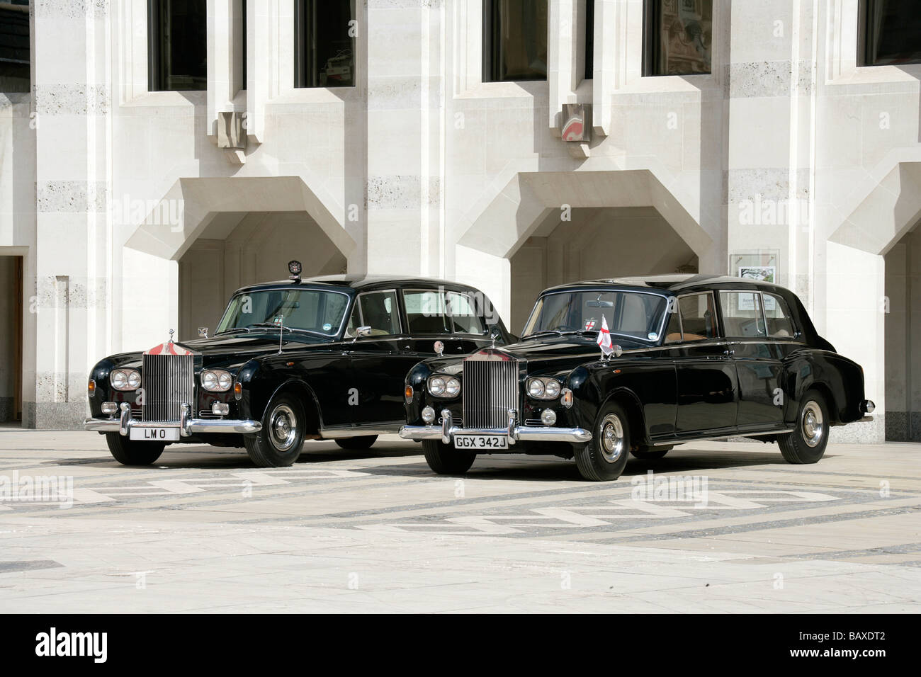 Rolls royce phantom vi limousine hi-res stock photography and images ...