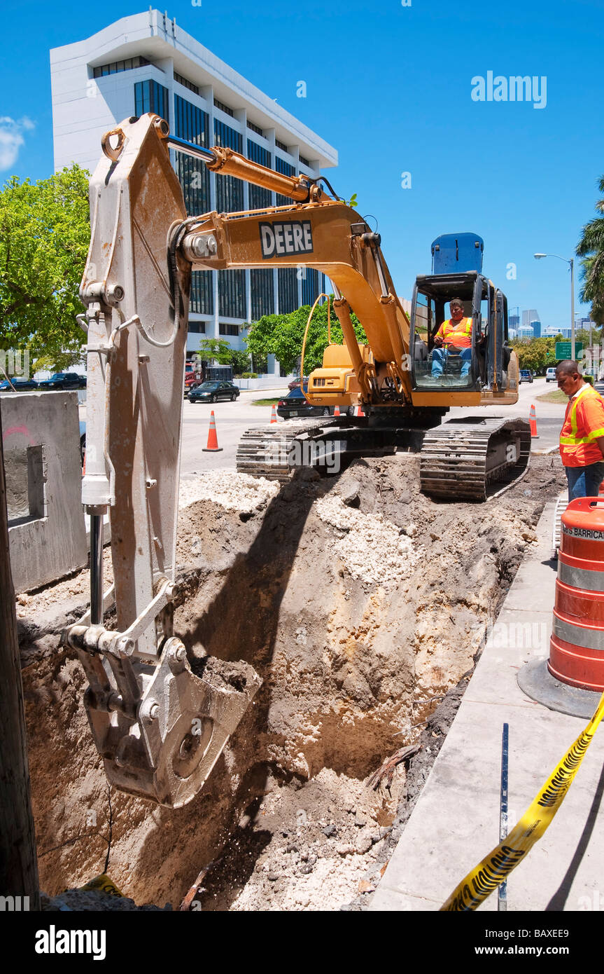 Excavator tool hi-res stock photography and images - Alamy