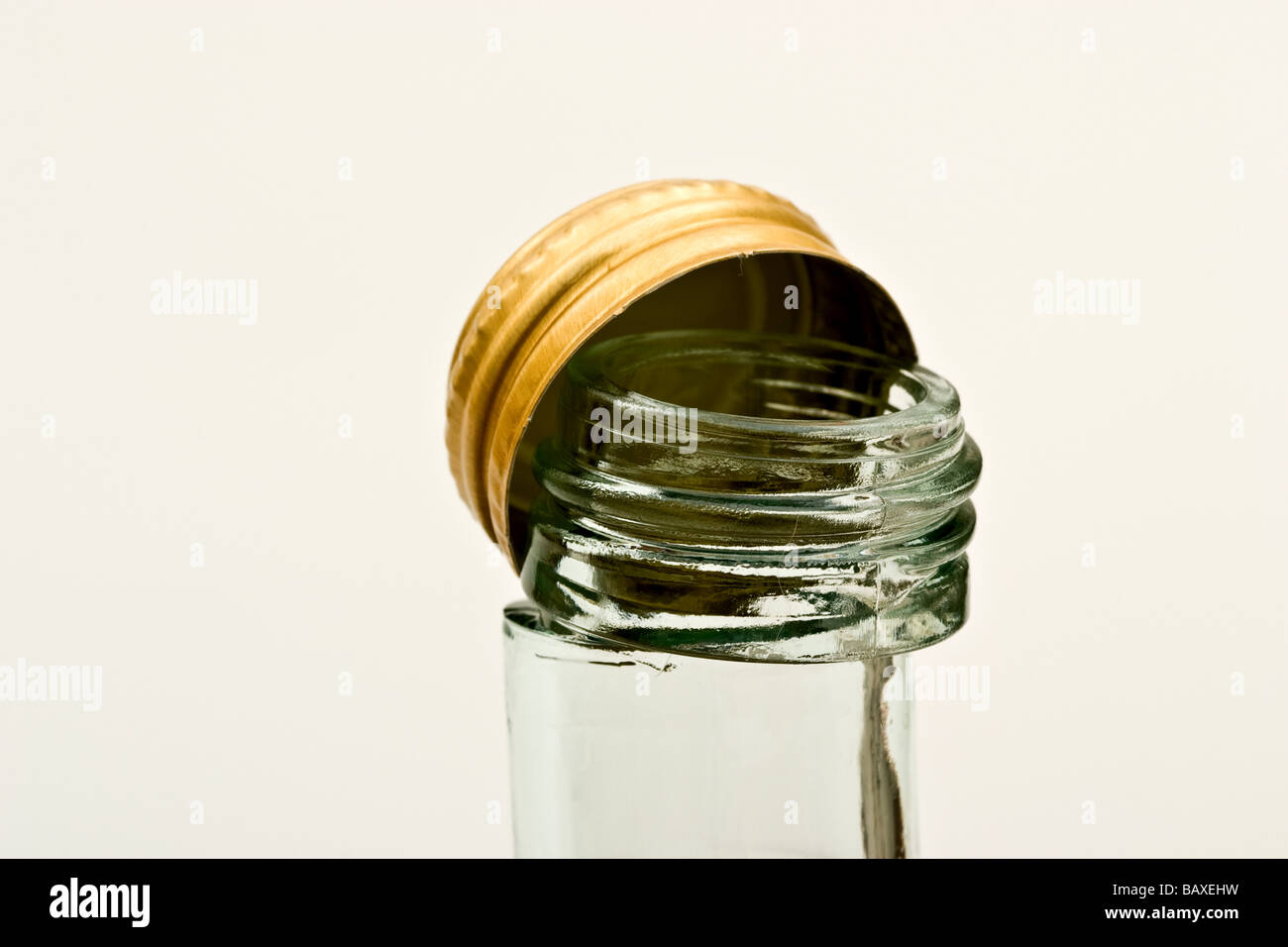 Bottle cap hi-res stock photography and images - Alamy