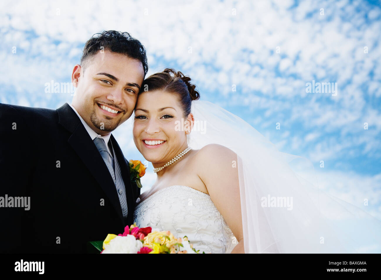 Native american bride and groom hi-res stock photography and images - Alamy