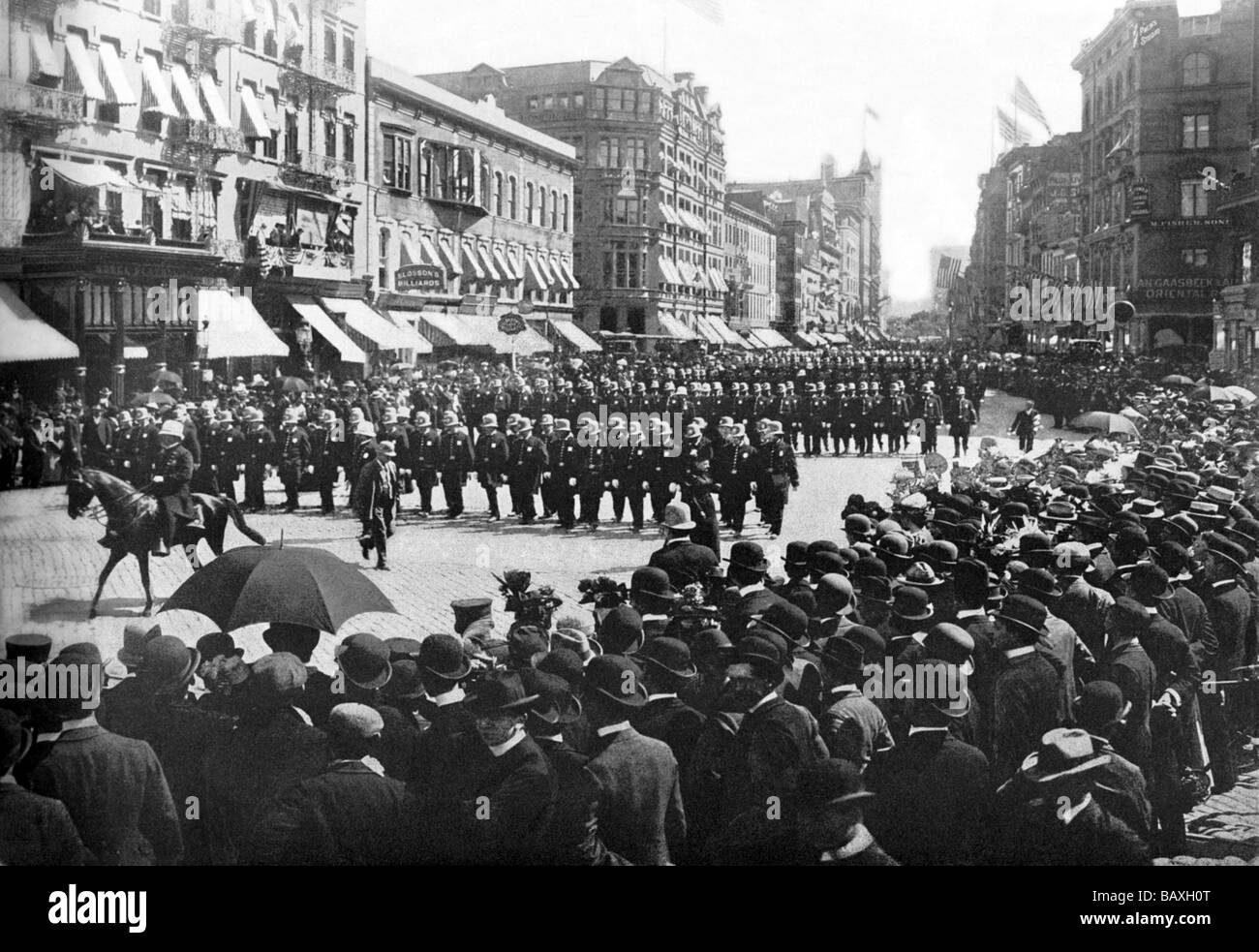 Police Parade through Streets of New York Stock Photo - Alamy