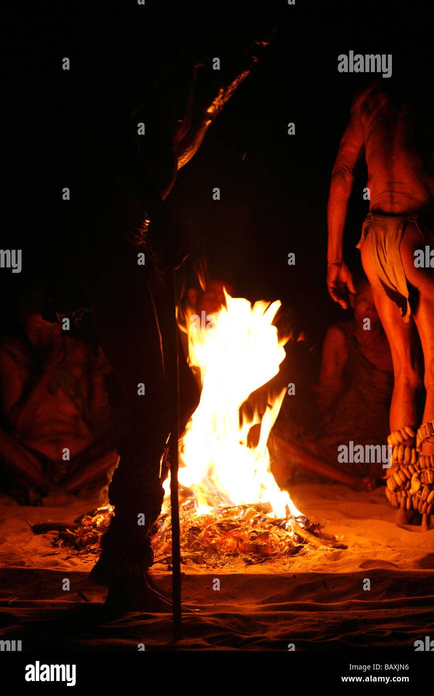 Kalahari bushmen hi-res stock photography and images - Alamy