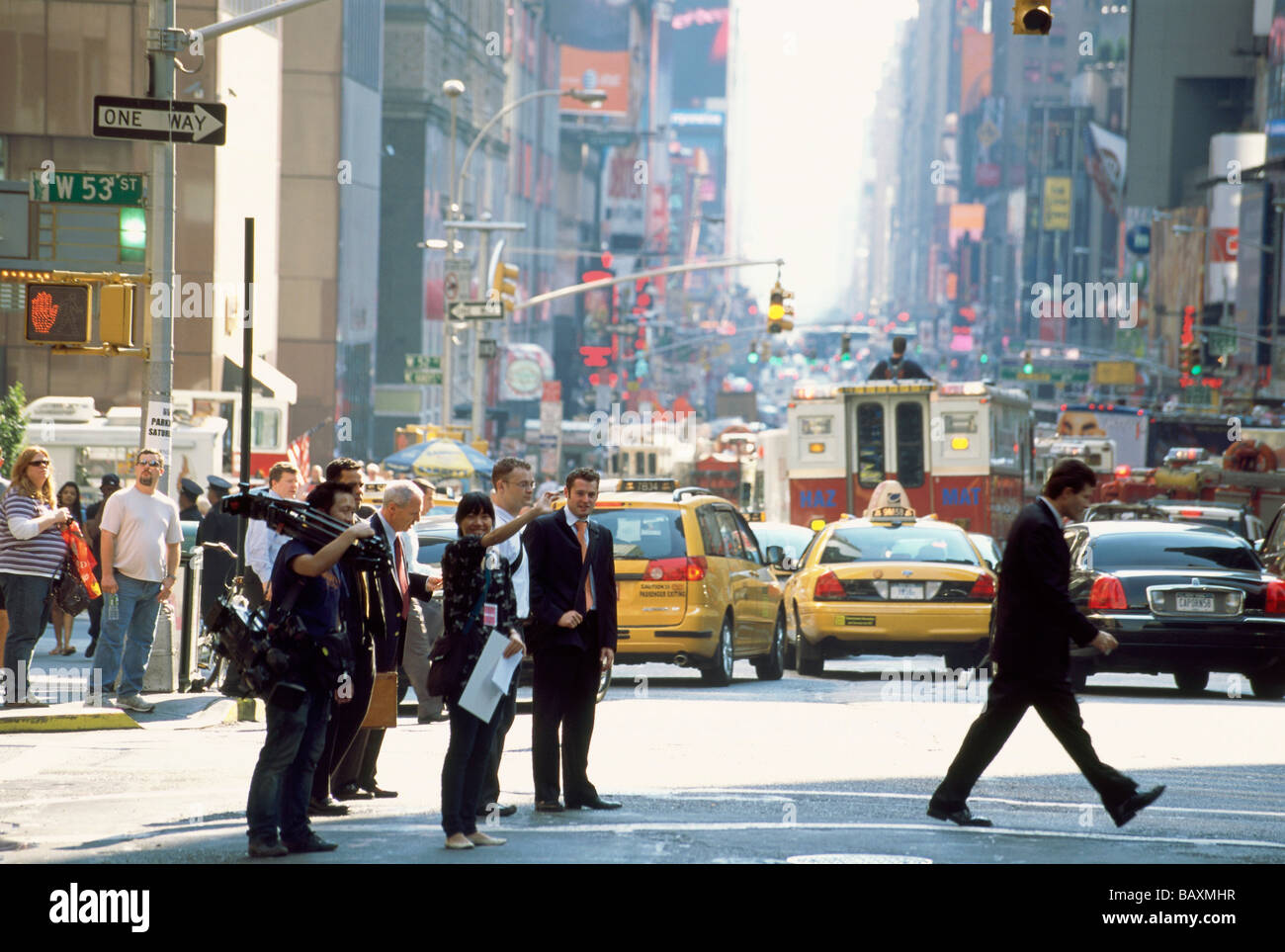 Street scenery at Times Square, Midtown Manhattan, New York, USA ...